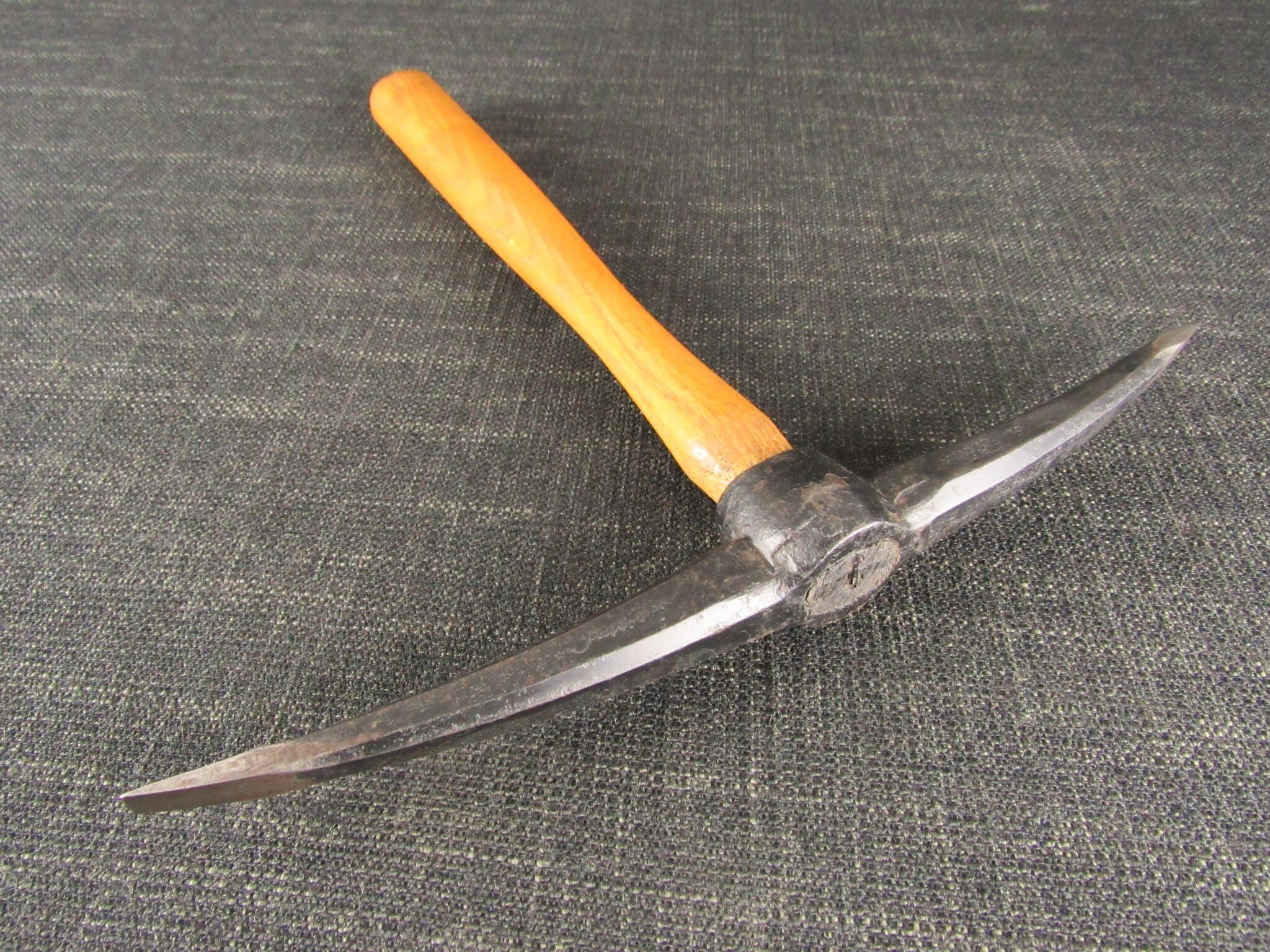 BRADES Pick Hammer - Unused *SOLD*
