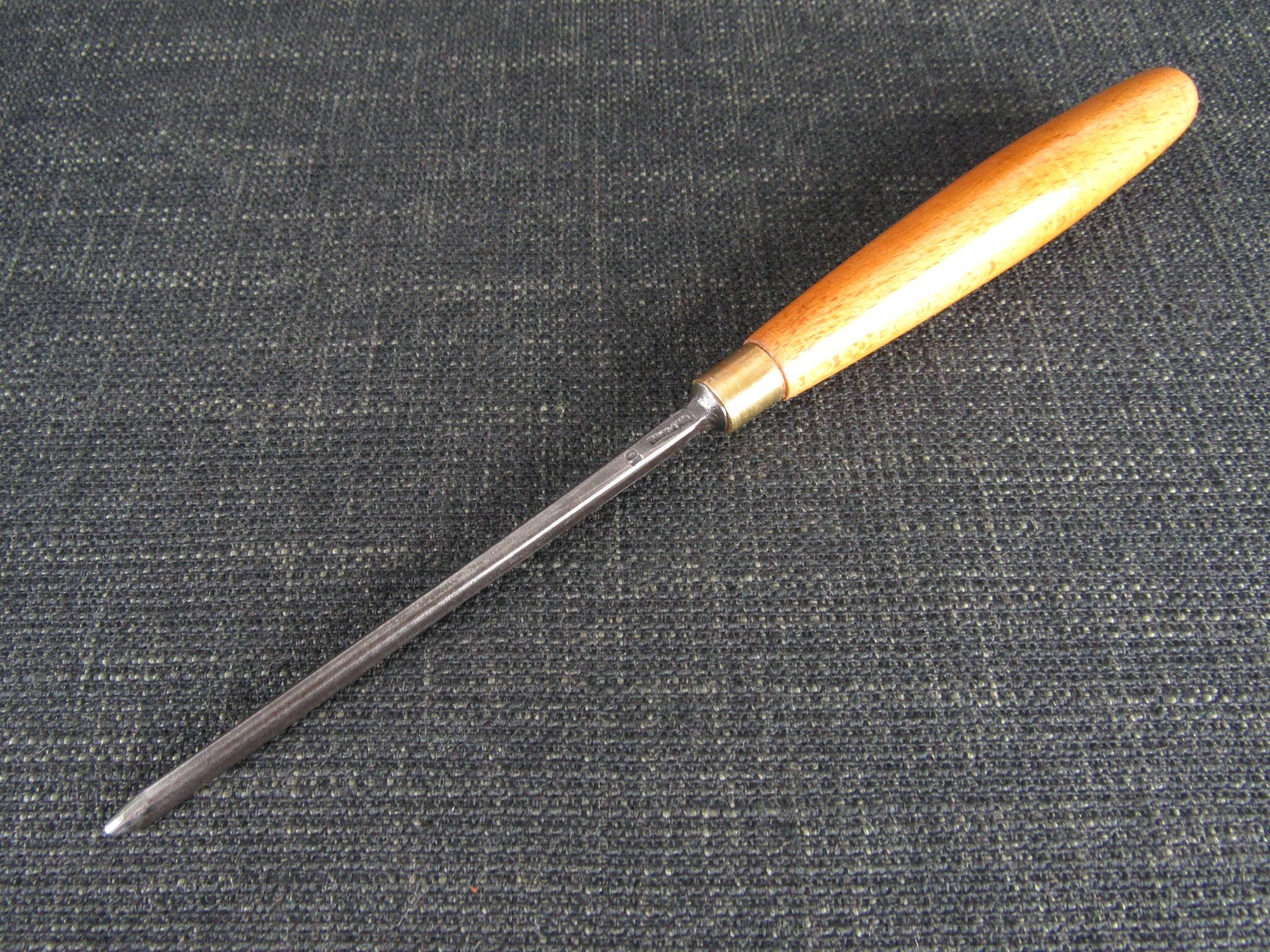 SJ ADDIS No 10 Deep Carving Gouge - 1/8 inch