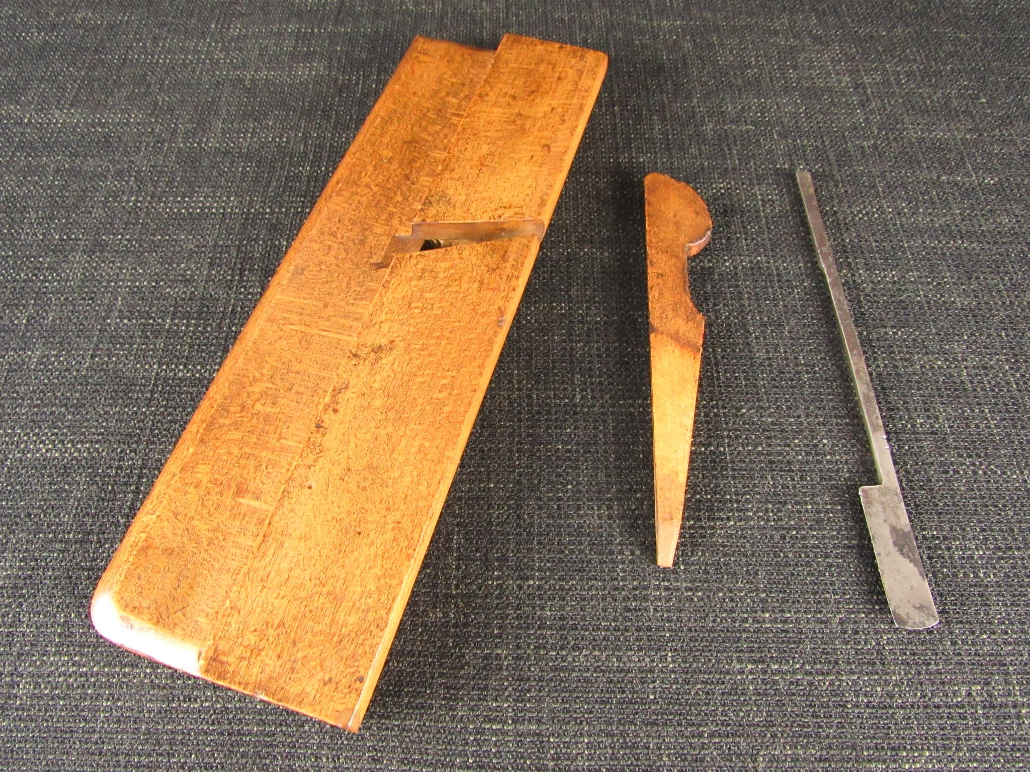 Unusual GABRIEL Round Moulding Plane *SOLD*