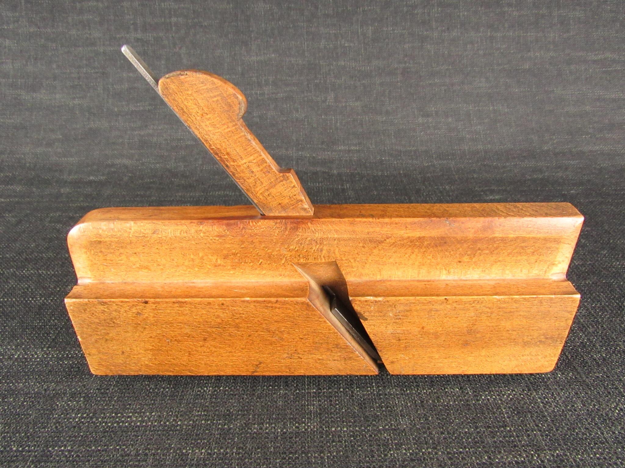GRIFFITHS Chamfer & V Moulding Plane *SOLD*