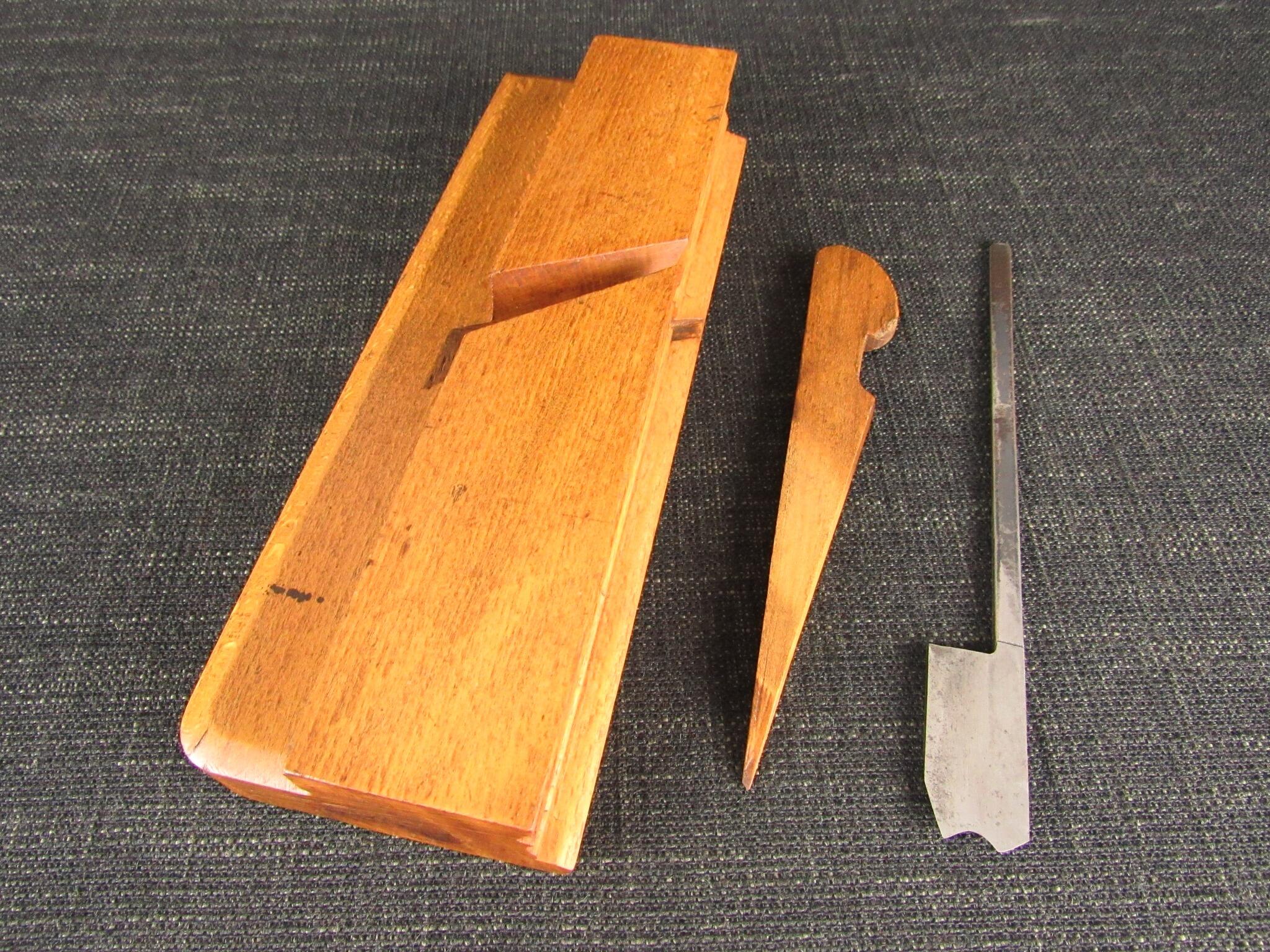JOHN HALL Moulding Plane - 1/2 Ovolo *SOLD*