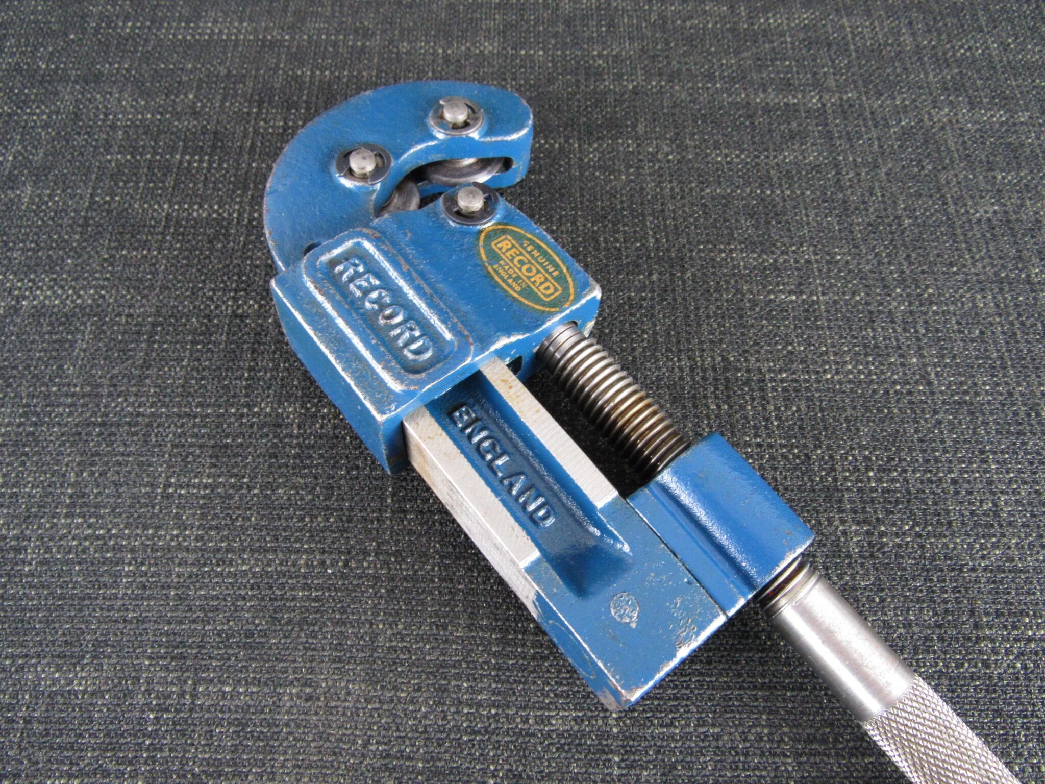 RECORD 101 Pipe Cutter