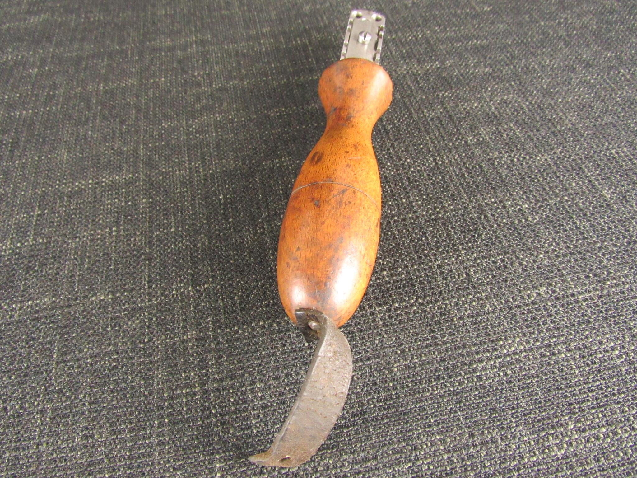 ULLATHORNE Leather Lace Making Tool *SOLD*