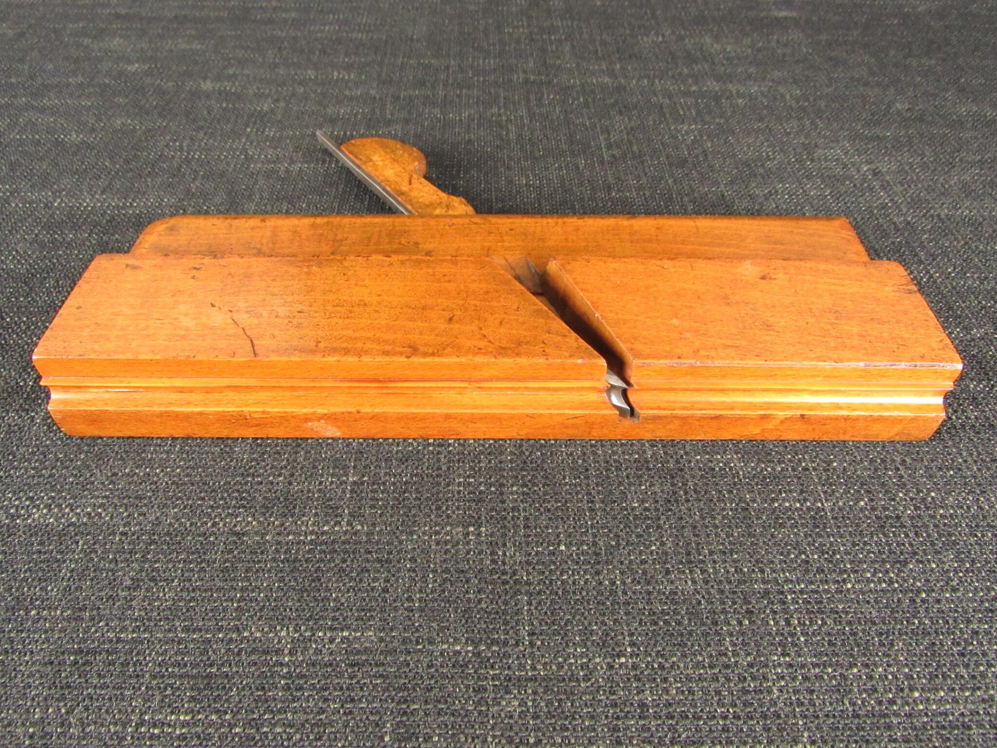 VARVILL Side Bead Moulding Plane for T Underwood Tool Dealer *SOLD*