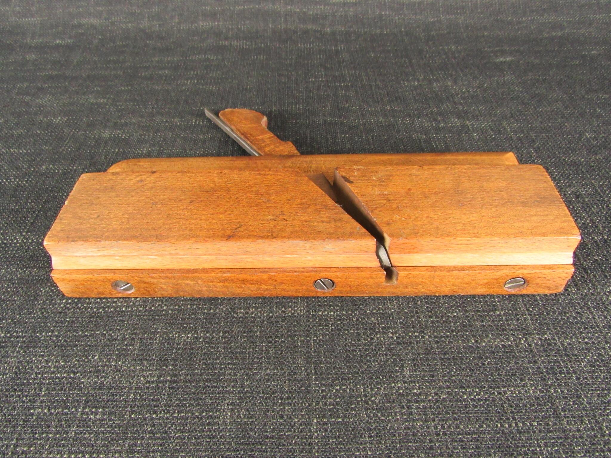 GRIFFITHS Chamfer & V Moulding Plane *SOLD*