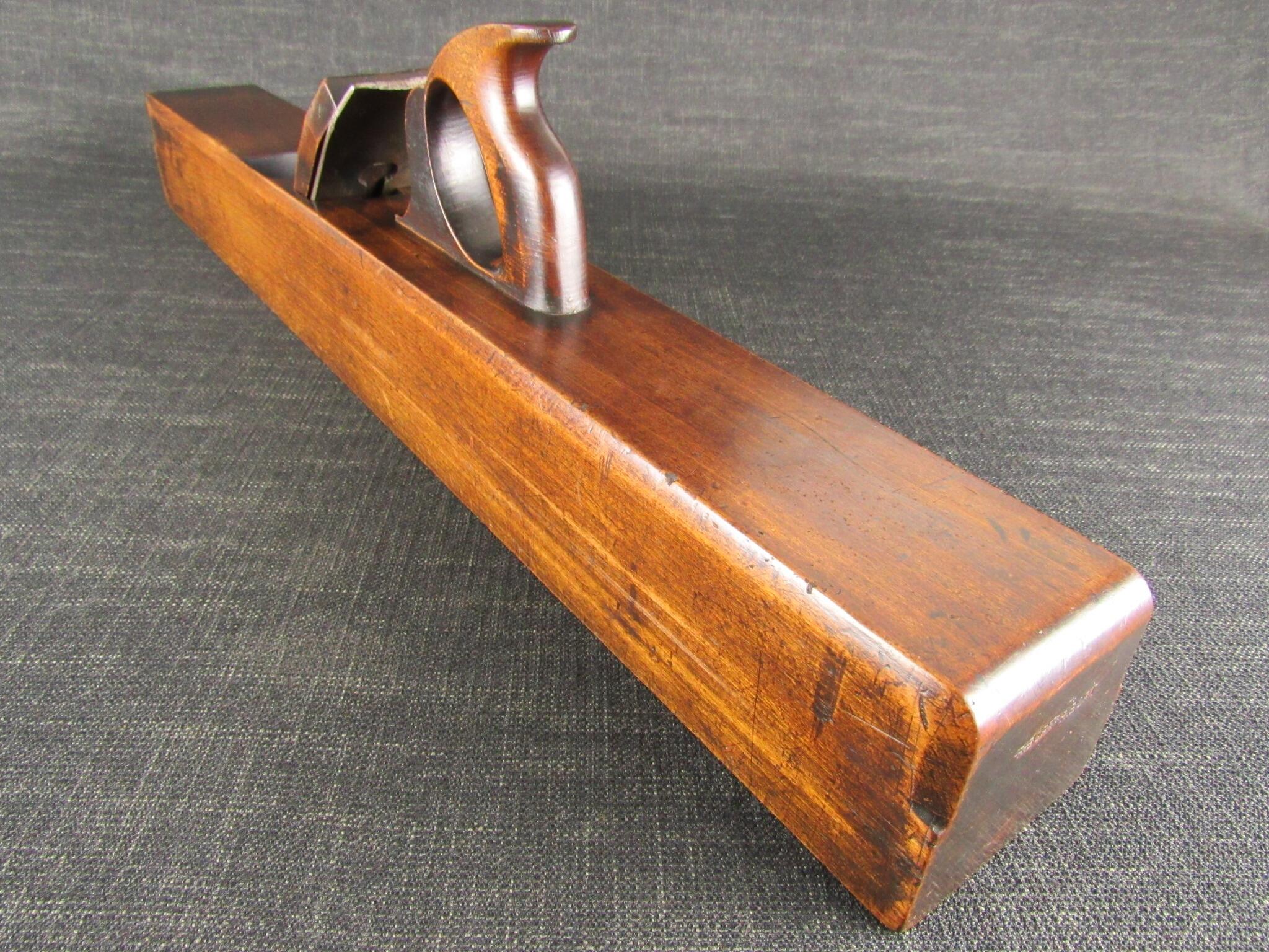 28 inch Wooden Jointer Plane by ROUTLEDGE Late THOMAS *SOLD*