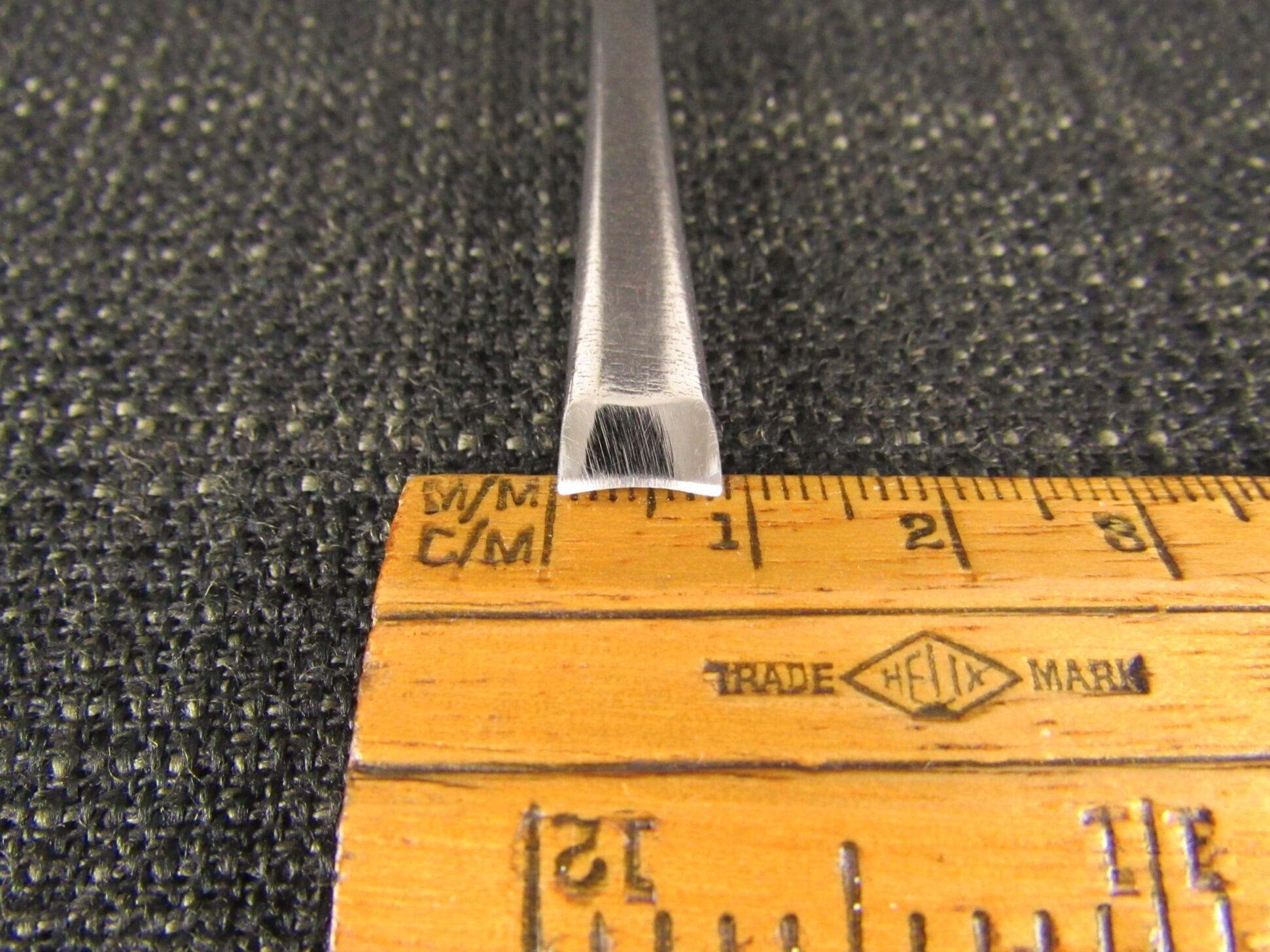 PFEIL No 7F Fishtail Carving Gouge - 8mm *SOLD*