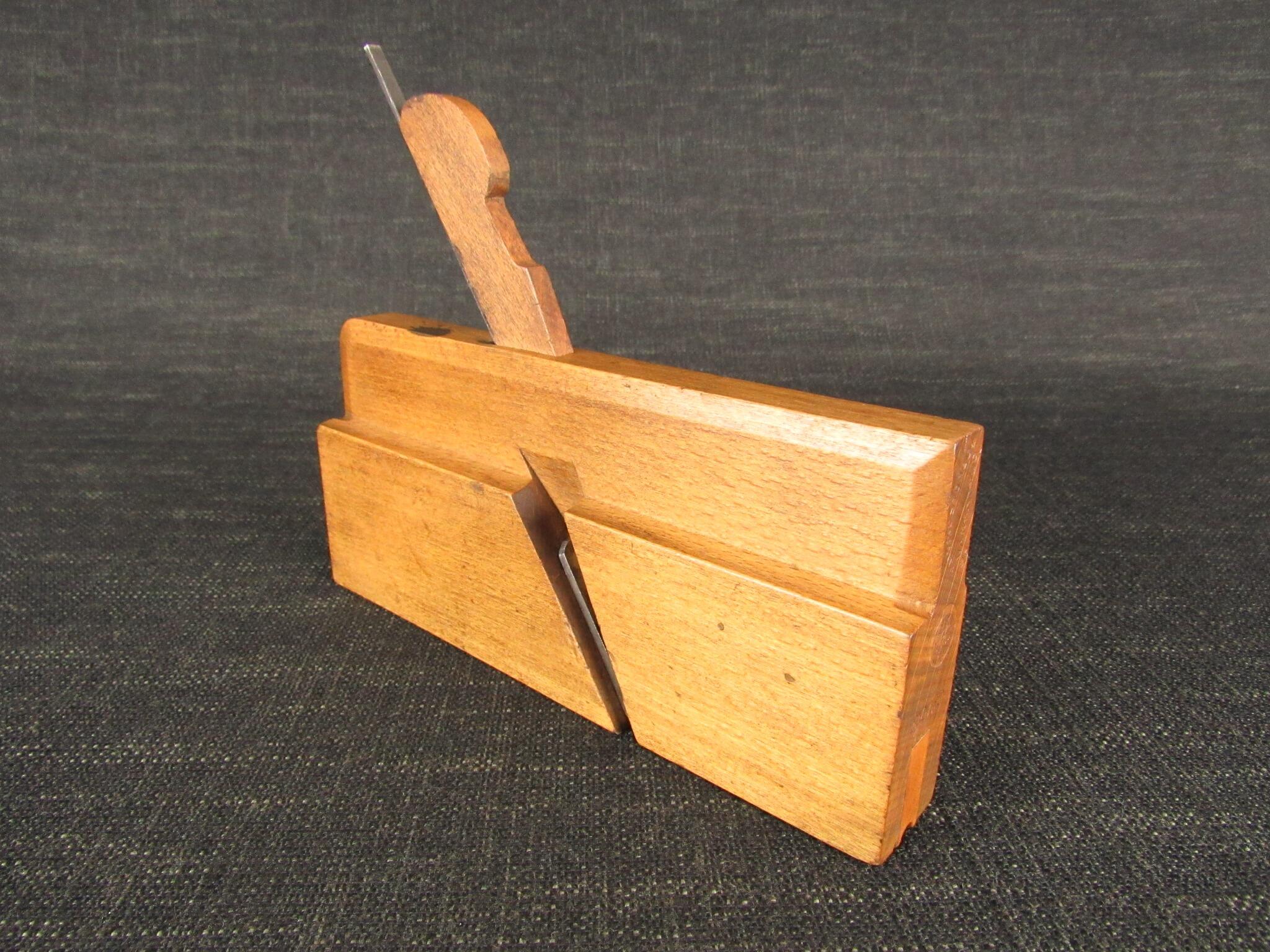 LIVINGSTON & CO Cock Bead Moulding Plane - 3/16 inch *SOLD*