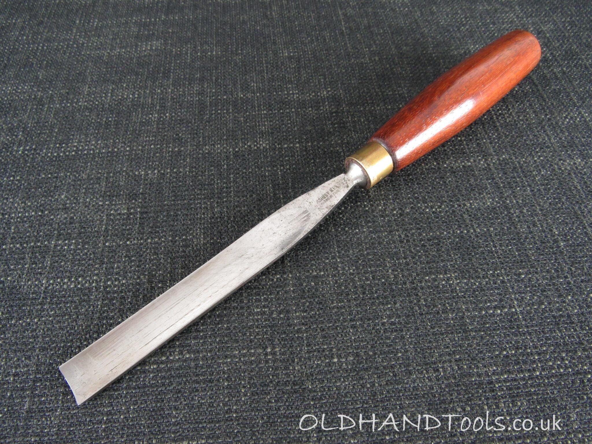 ASHLEY ILES 5/8 inch No 4 Straight Carving Gouge - Bubinga Handle
