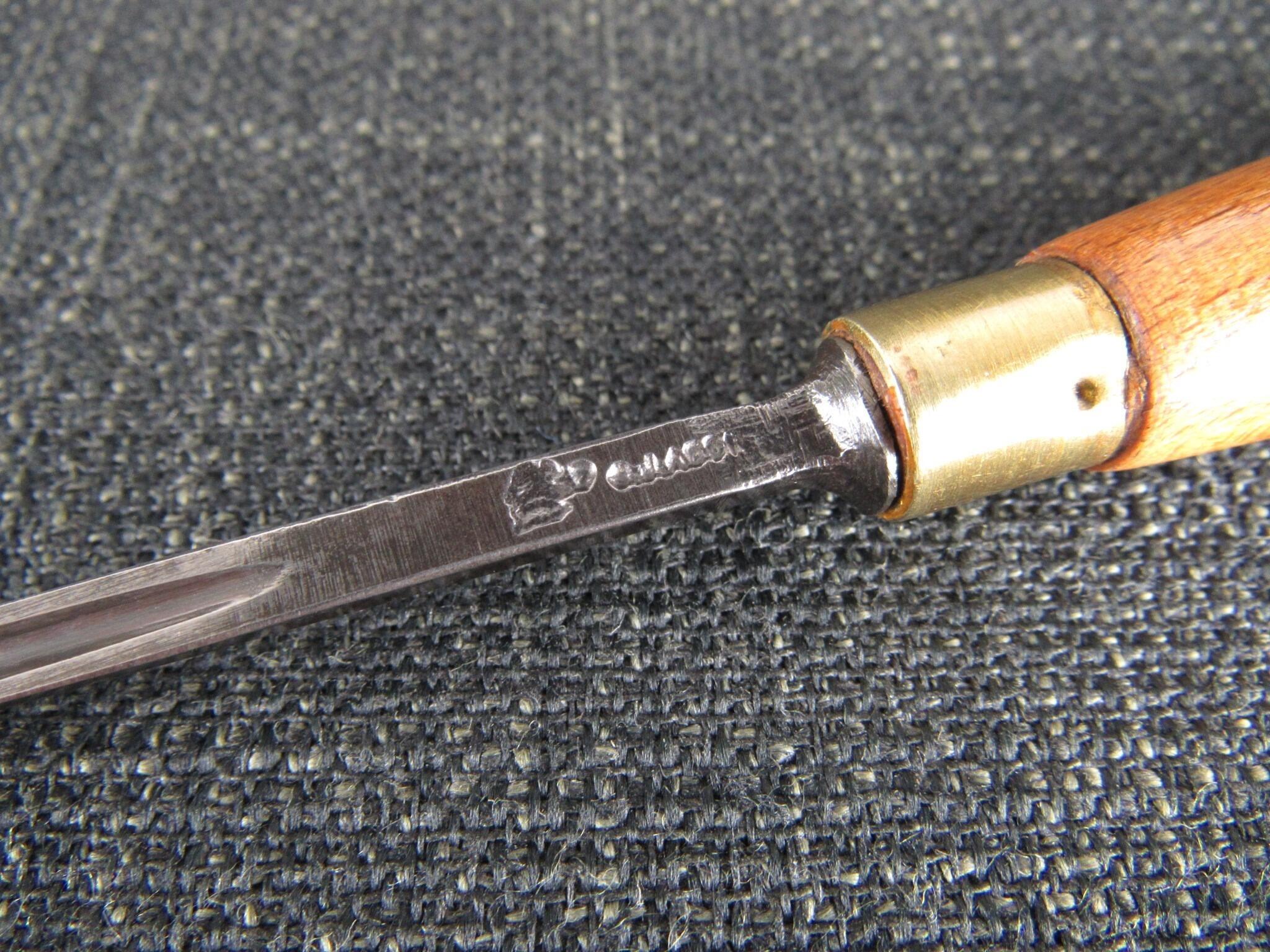 SJ ADDIS No 10 Deep Carving Gouge - 1/8 inch