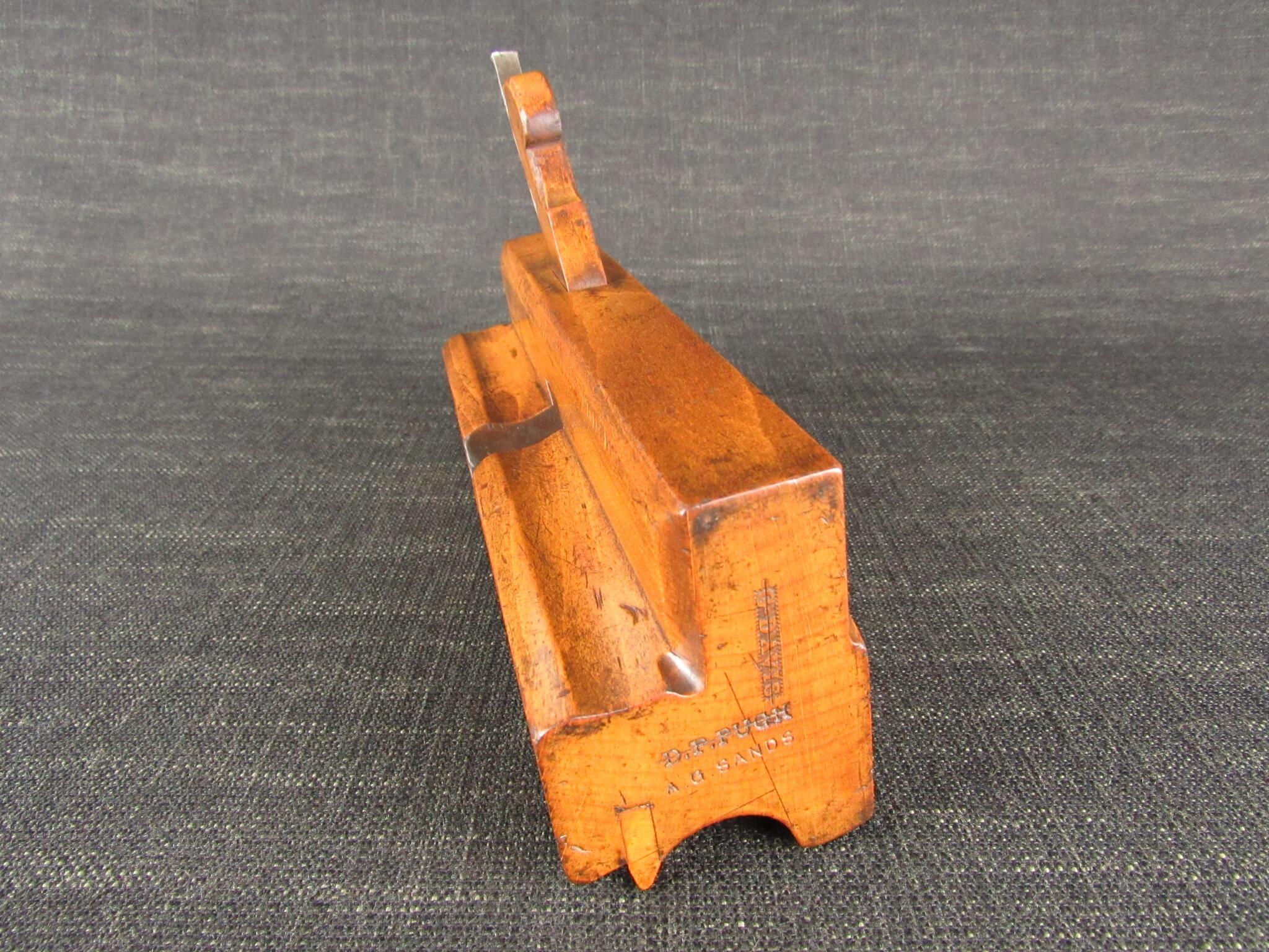 HUGE G DAVIS 1 1/4 inch Side Bead Moulding Plane *SOLD*