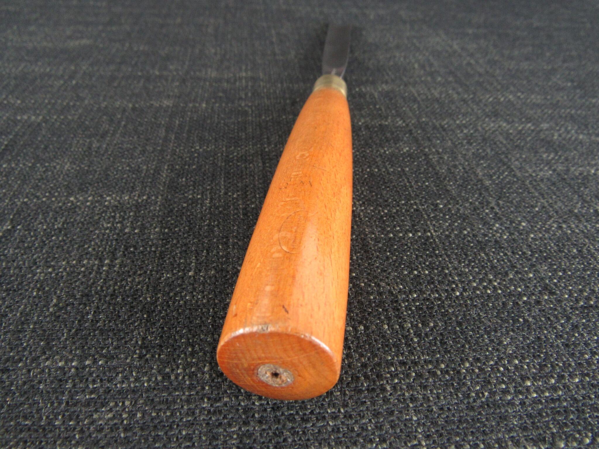 1/2 inch SJ ADDIS No 4 Carving Gouge - 13mm