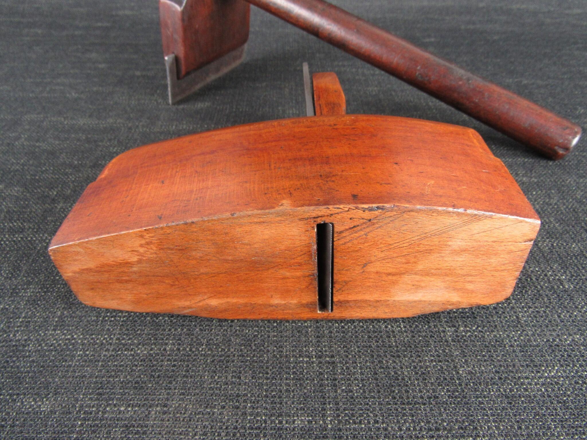 VARVILL Toothing Plane with Veneer Hammer *SOLD*