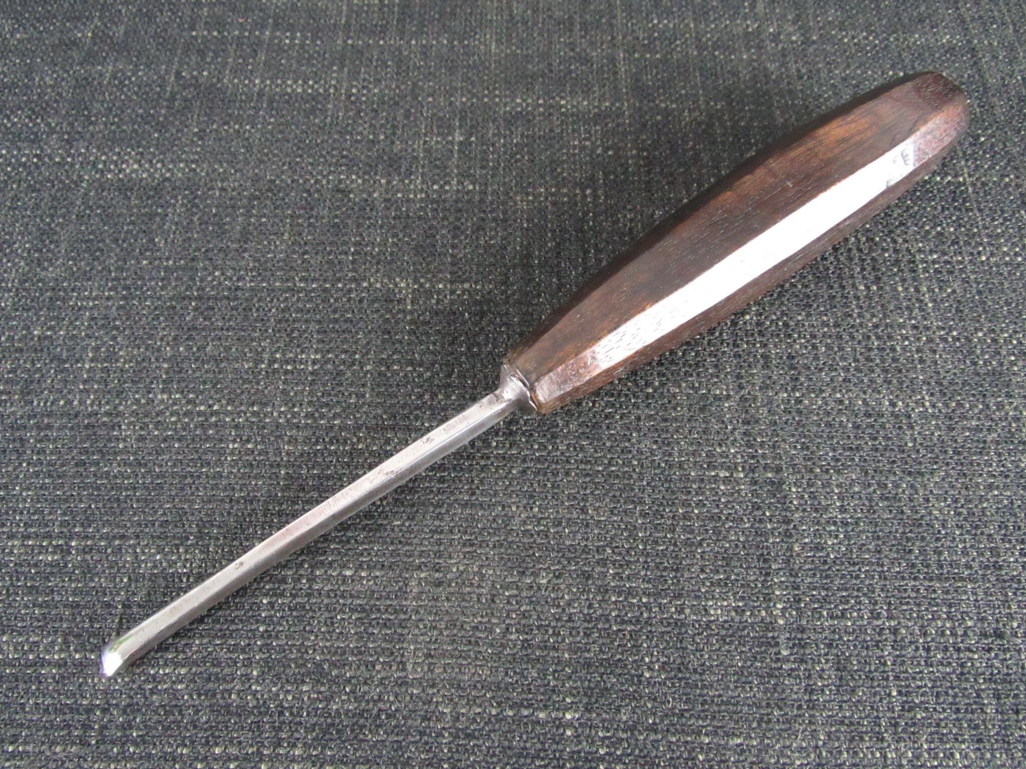 TIRANTI Fishtail Carving Gouge - No.5 1/4 inch