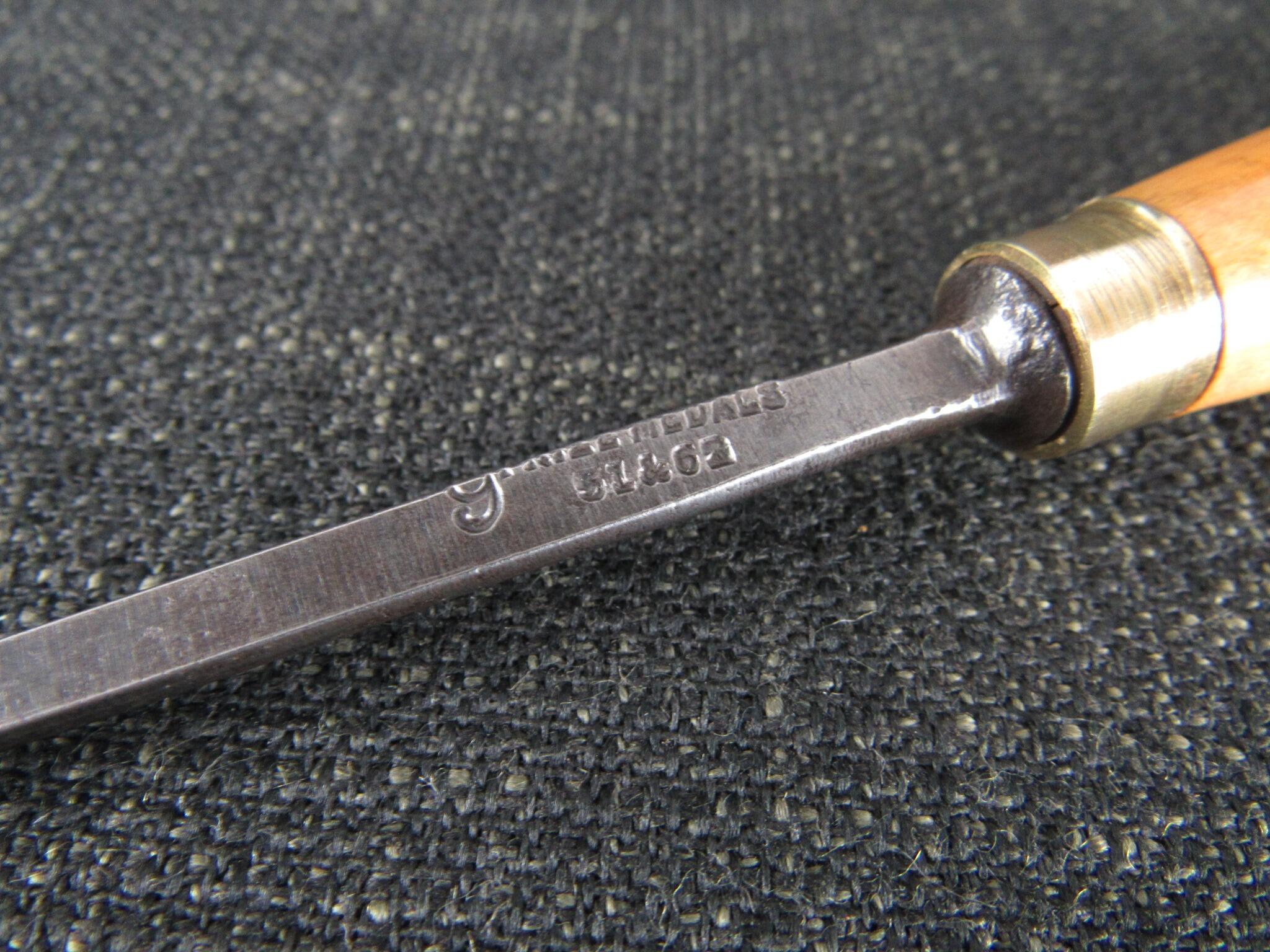 JB ADDIS 1/8 inch Spoon Carving Gouge - 9 Prize Medals