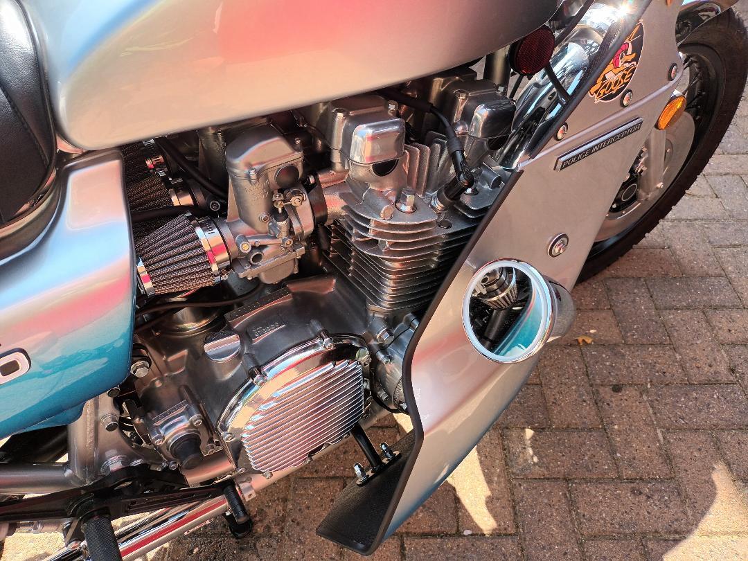 CUSTOMER BIKE - MAD MAX "GOOSE" BIKE Z1000 MFP
