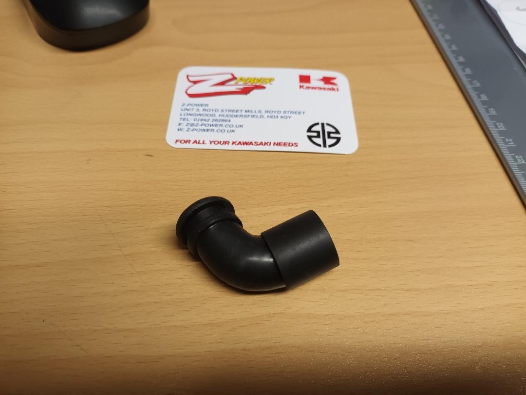 AIR BOX TUBE:GPZ750 TURBO