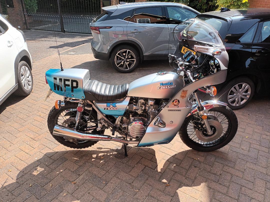 CUSTOMER BIKE - MAD MAX "GOOSE" BIKE Z1000 MFP