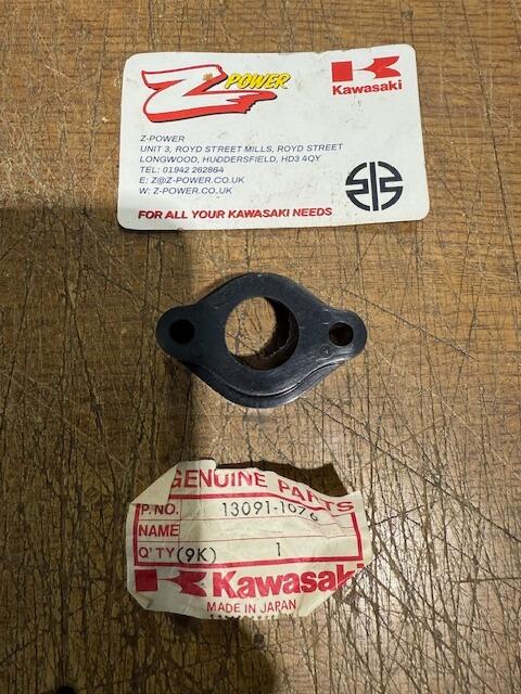FUEL INJECTION HOLDER - Z1000G1