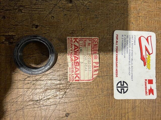 FINAL DRIVE OIL SEAL - KE250/KL250/KLR250/KLR600/KLX600