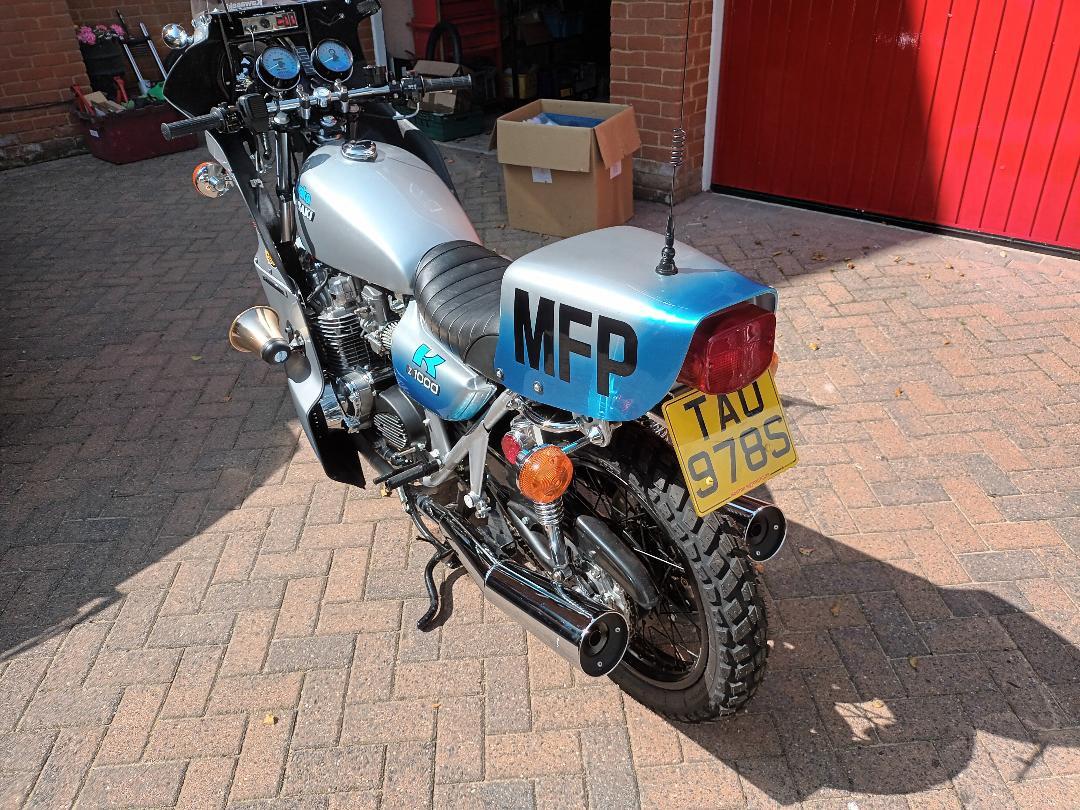 CUSTOMER BIKE - MAD MAX "GOOSE" BIKE Z1000 MFP