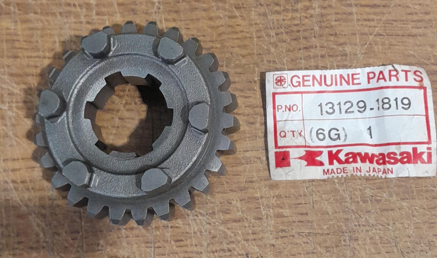 KAWASAKI OUTPUT GEAR ZX750F 13129-1819