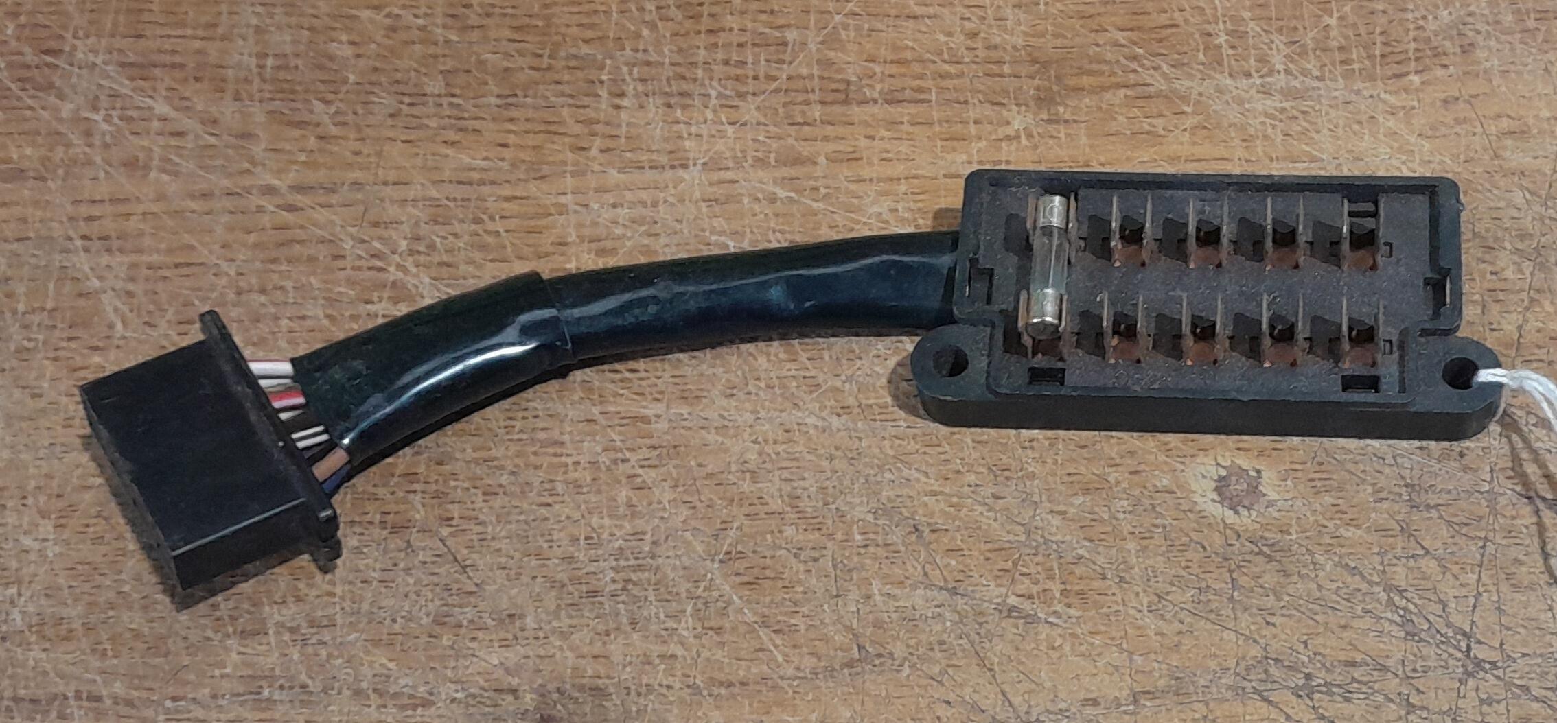 KAWASAKI FUSE BOX Z550G 26004-1020