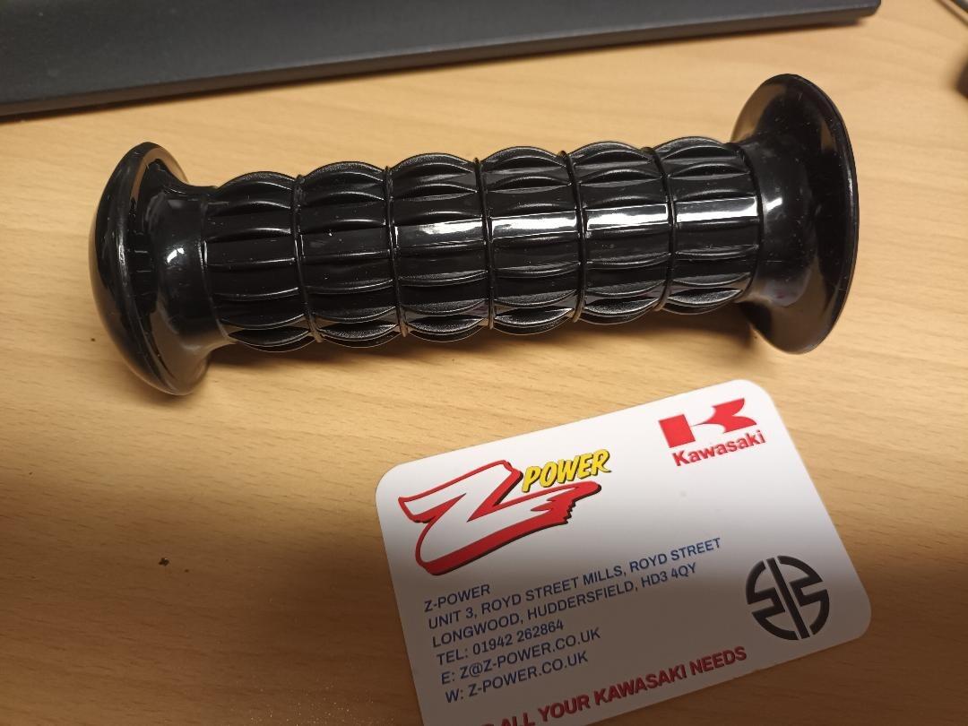 LEFT SIDE HANDLE BAR GRIP (pattern) early Z1/H1/H2/S1/S2/S3