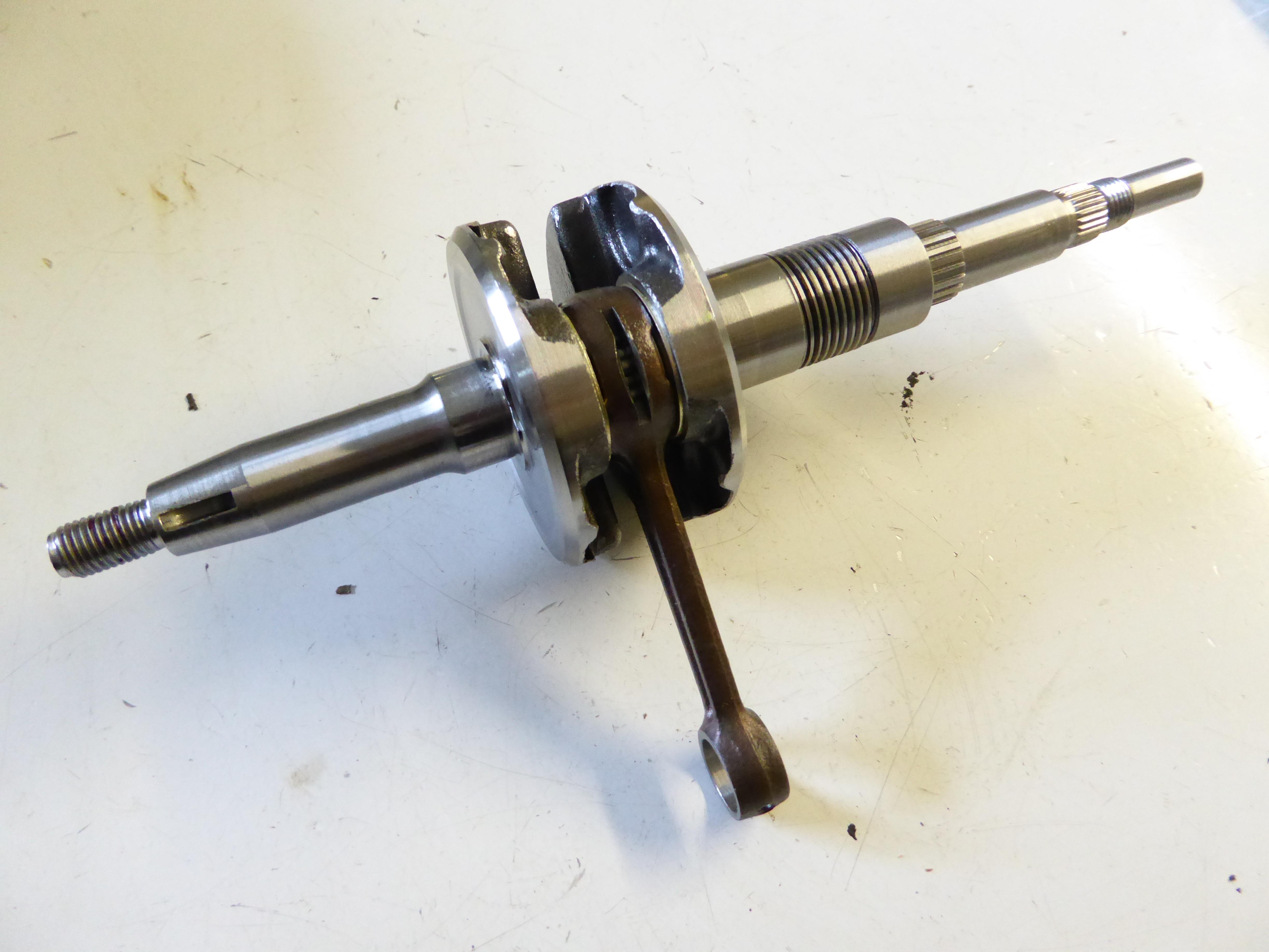 TGB 423051Y CRANKSHAFT TGB 202 303R Hawk 50cc R50X