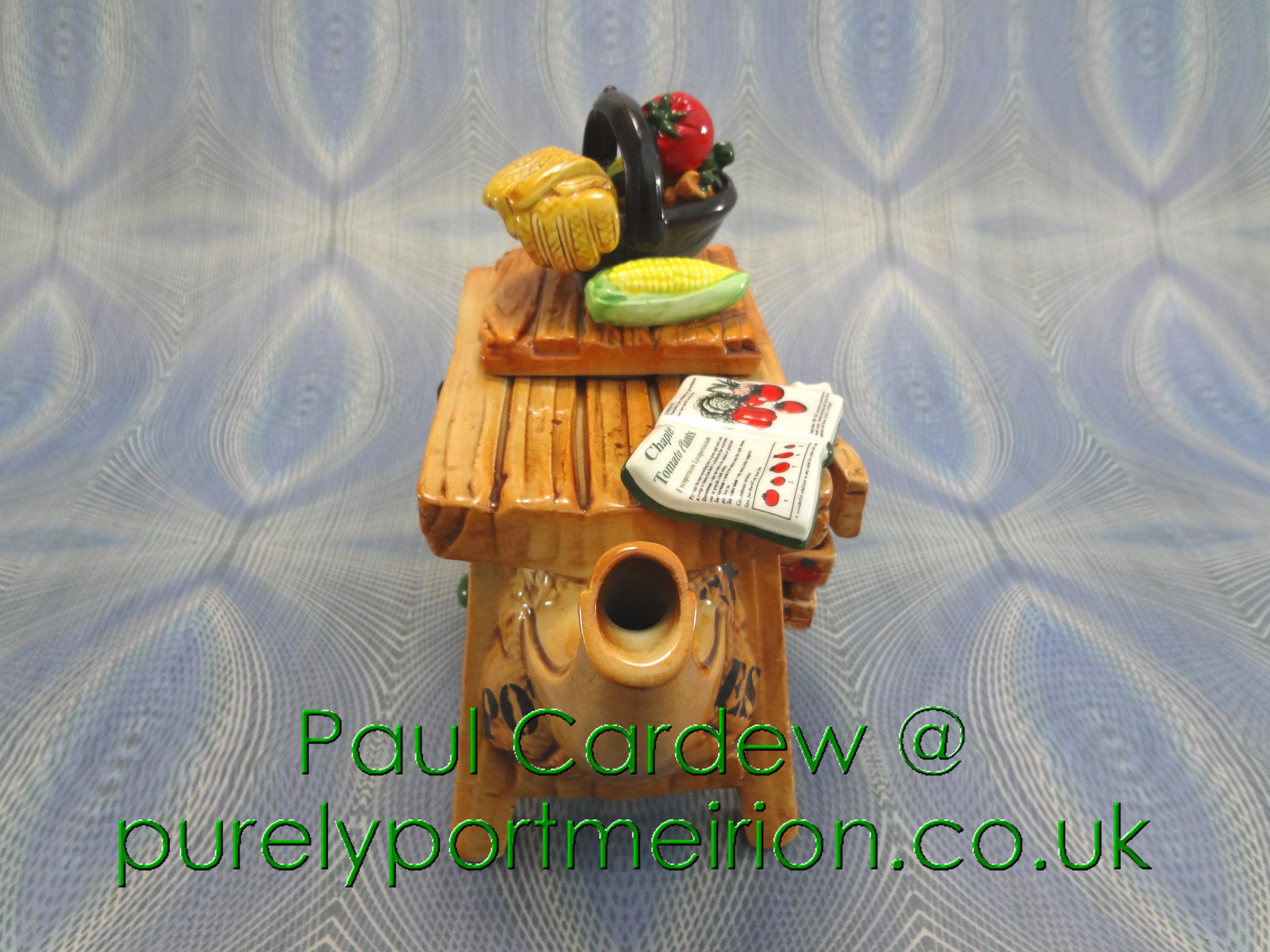 Paul Cardew Design Large Gardeners Bench Teapot, TP325