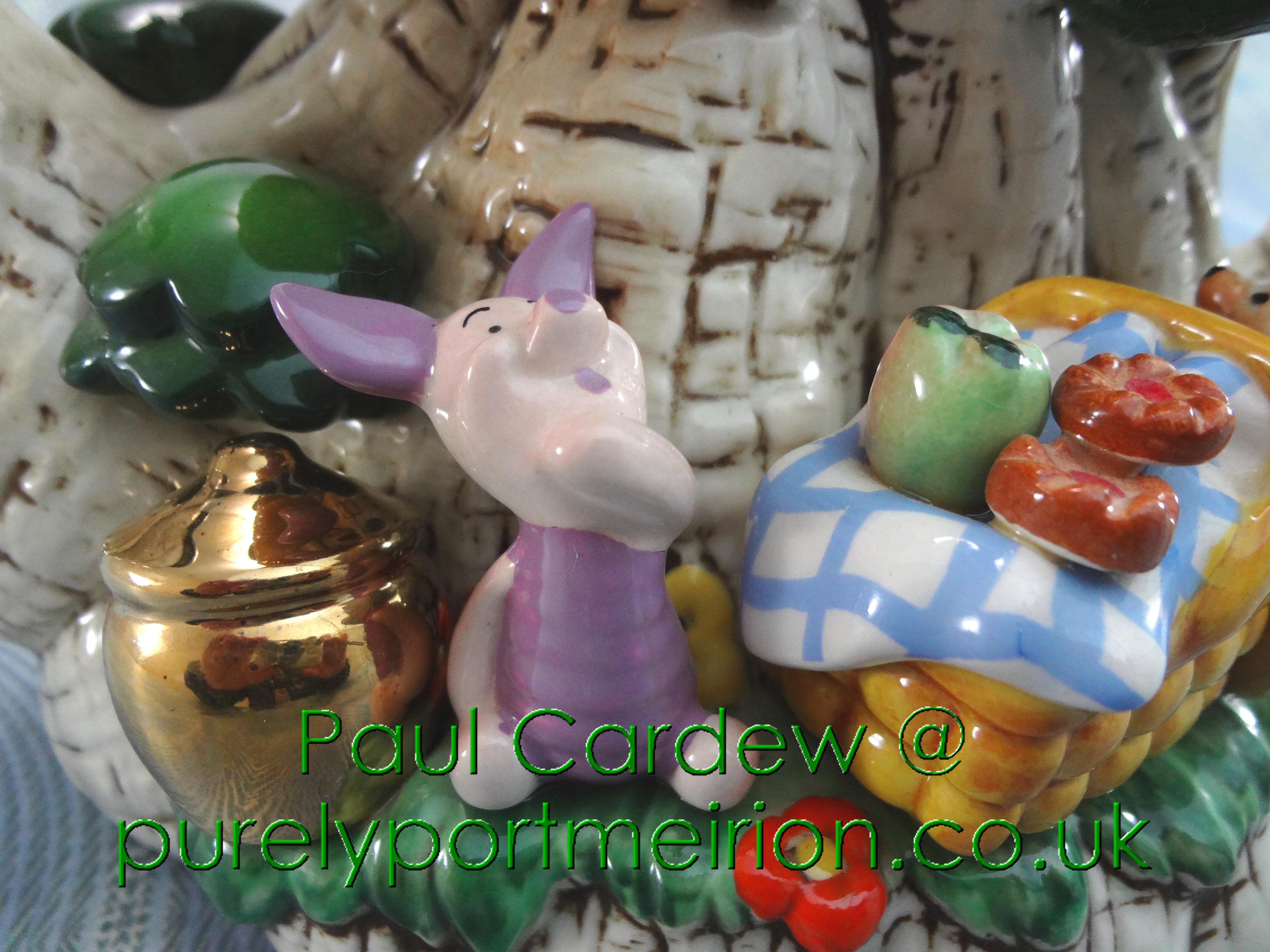 Paul Cardew Design Disney Showcase Summer Pooh Teapot, TP328