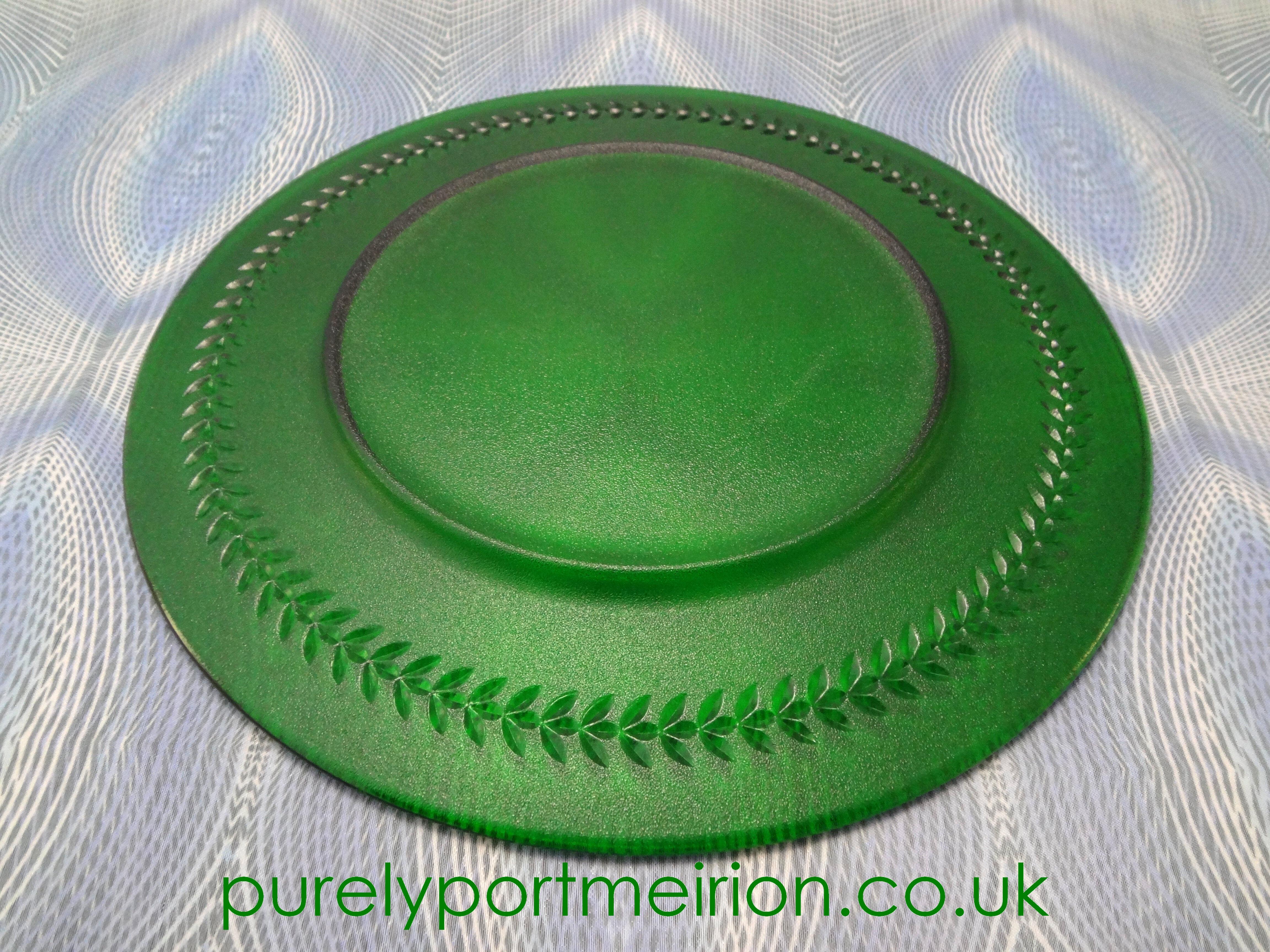 Portmeirion Botanic Garden Green Glass Charger Plate, BG1024-1027