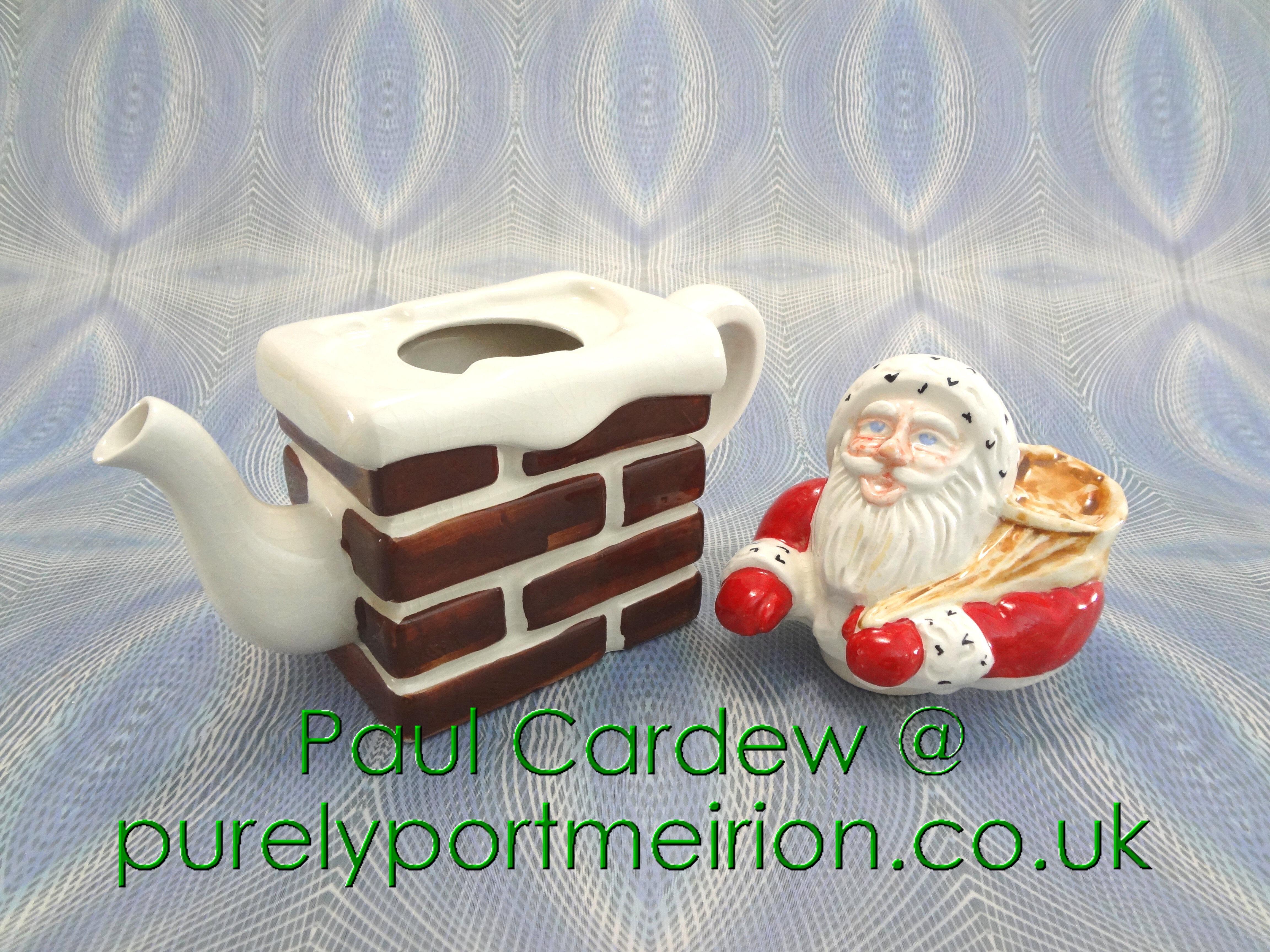 Paul Cardew Design Santa On The Chimney Teapot, TP313