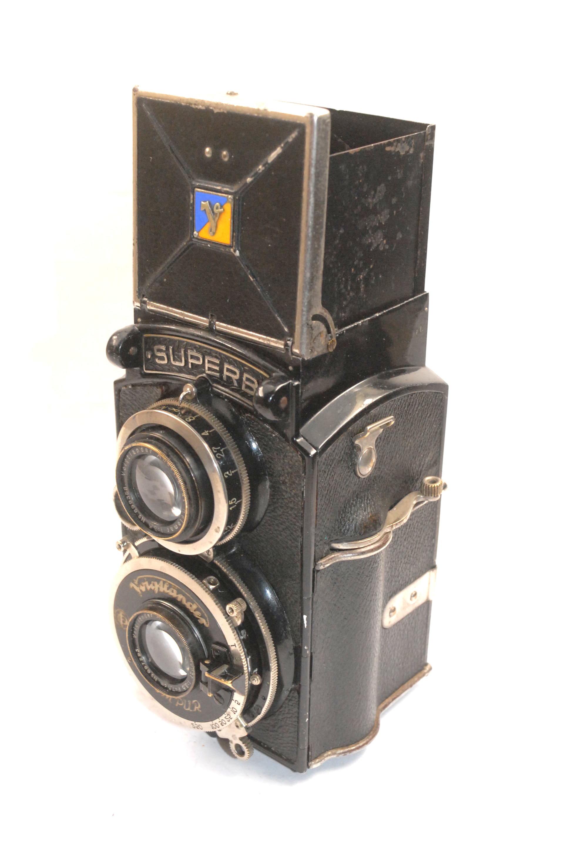 Voigtlander Superb TLR, skopar lens in Compur Shutter.
