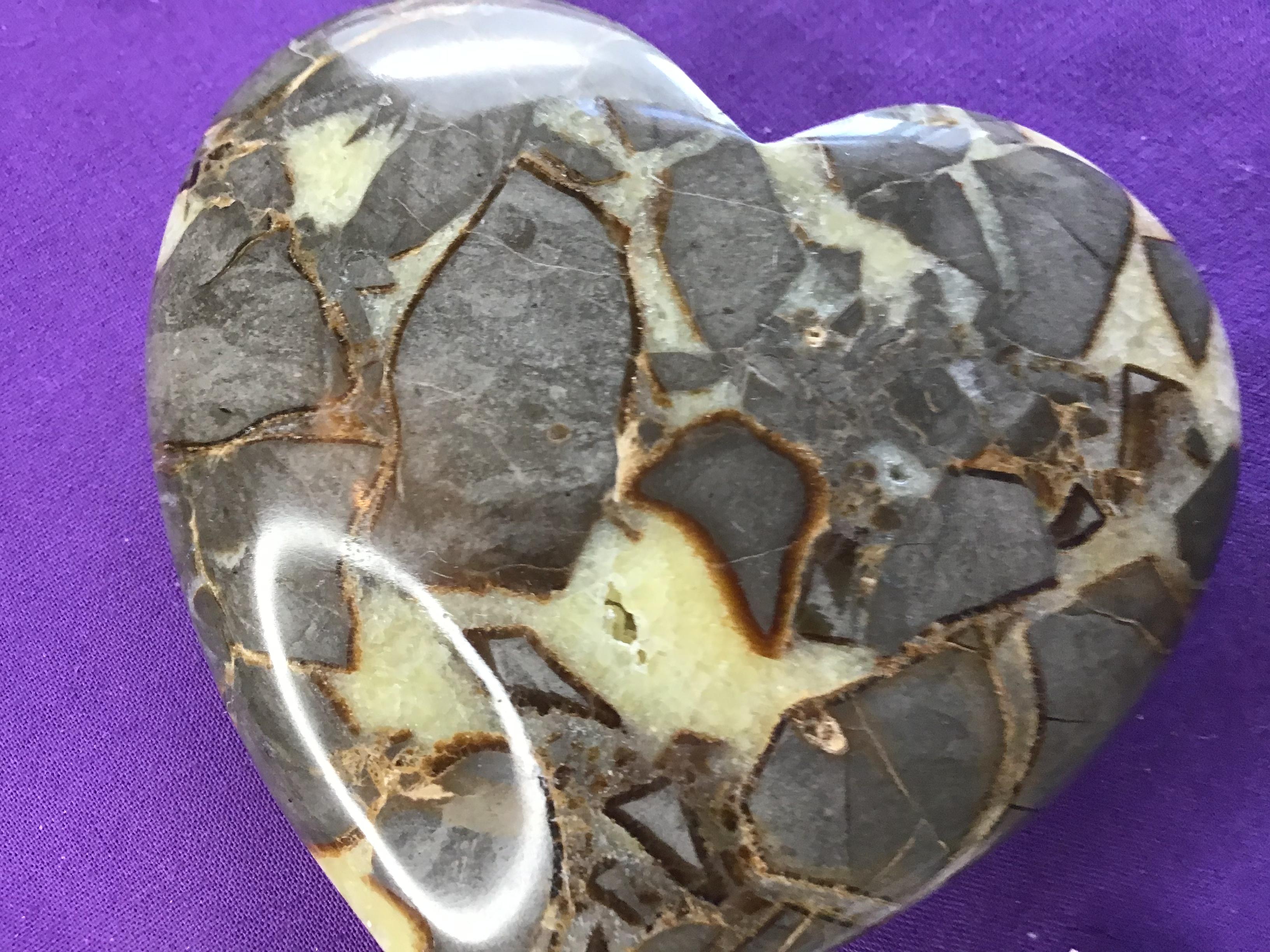 S1327 Large Septarian heart
