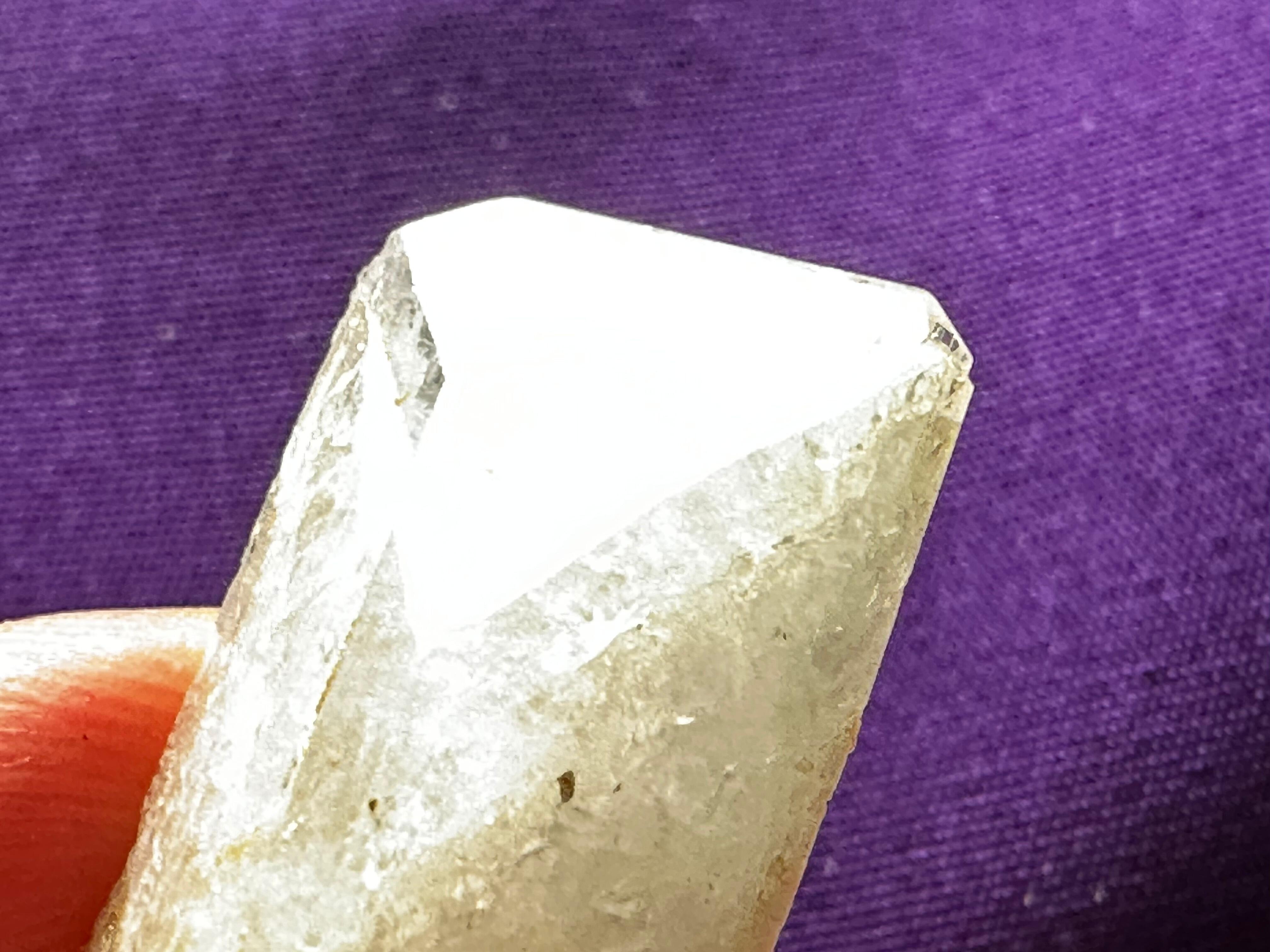 S3164 Danburite