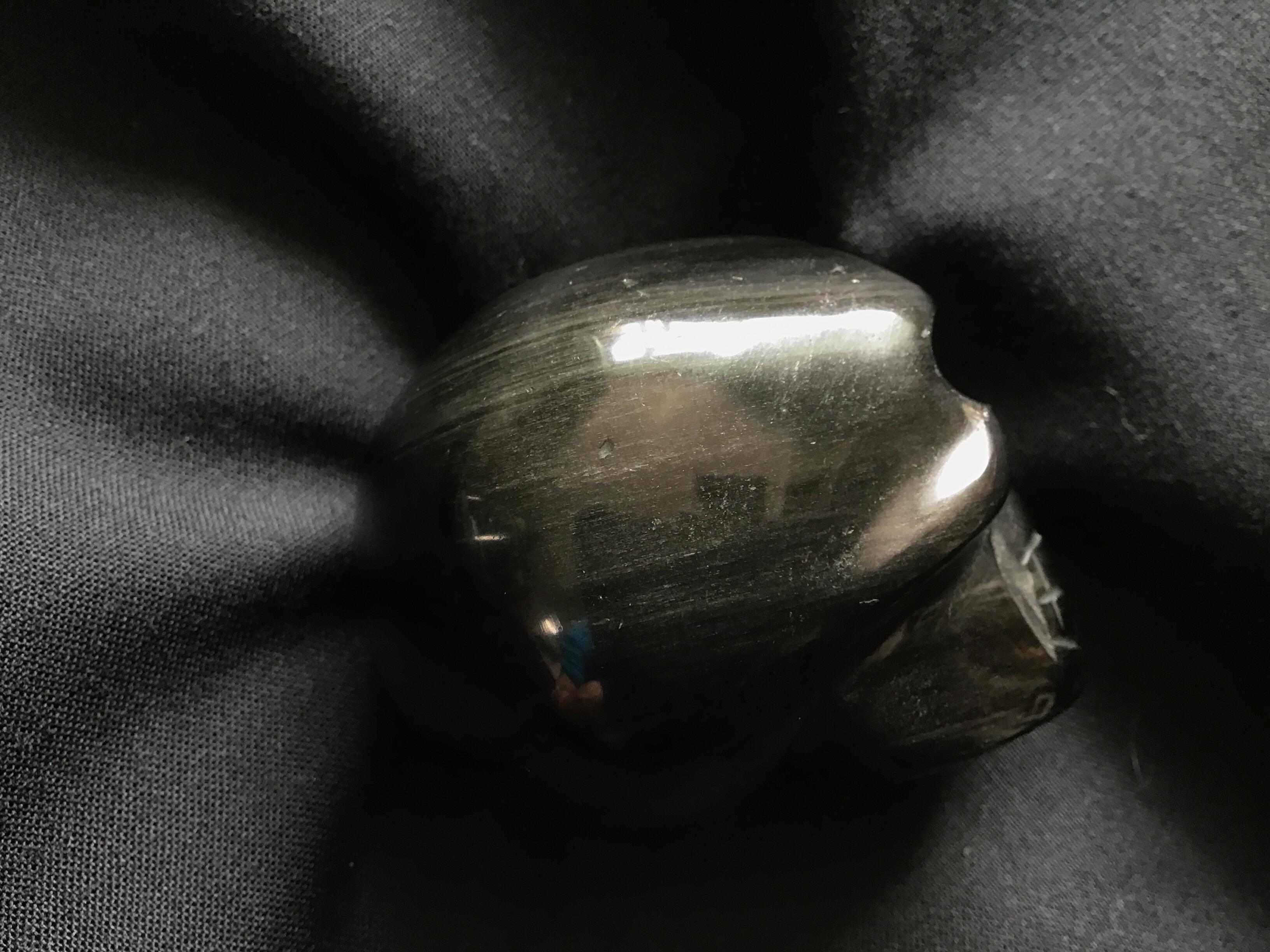 S2841 Silver Sheen Obsidian Skull
