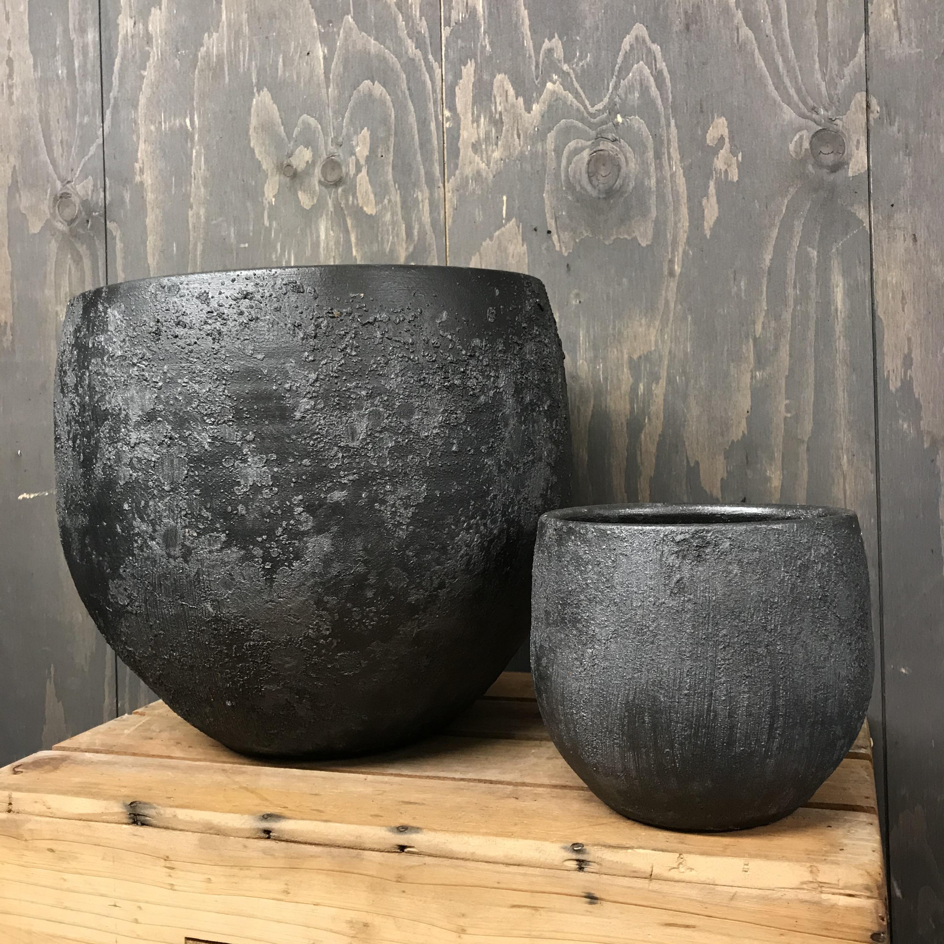 Charcoal black textured pot