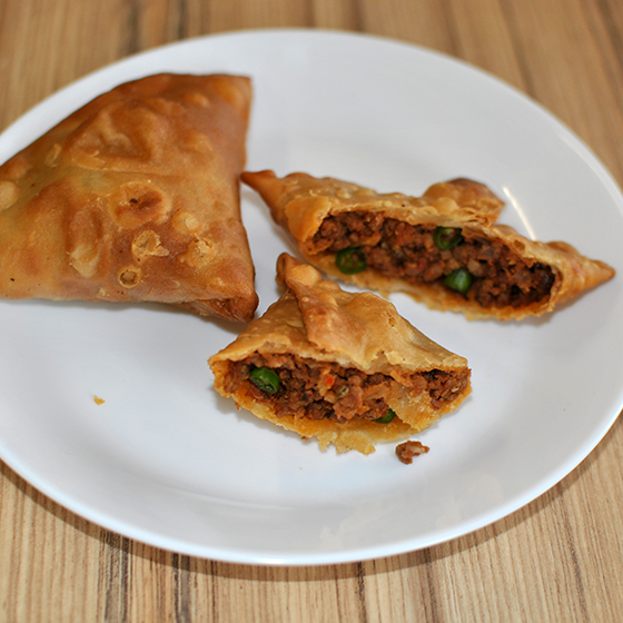 Chicken Mince Samosas, Keema Samosas | Arzu Samosa Savouries