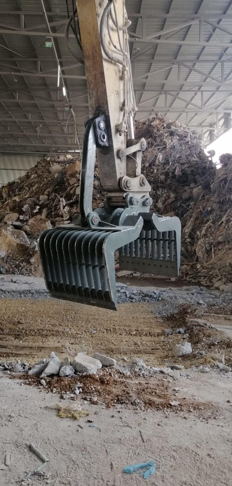 Manual Sorting Grabs