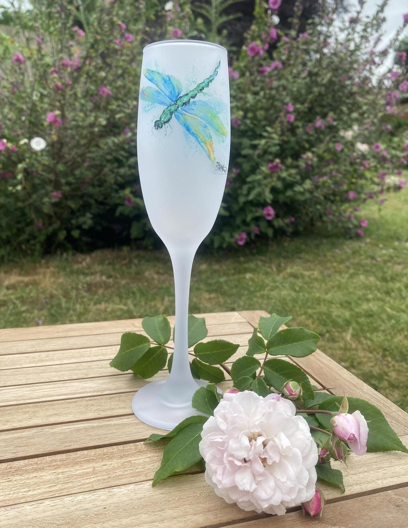 Dragonfly Champagne Flute | Frosted Glass Gifts | Gekko Art Watercolours