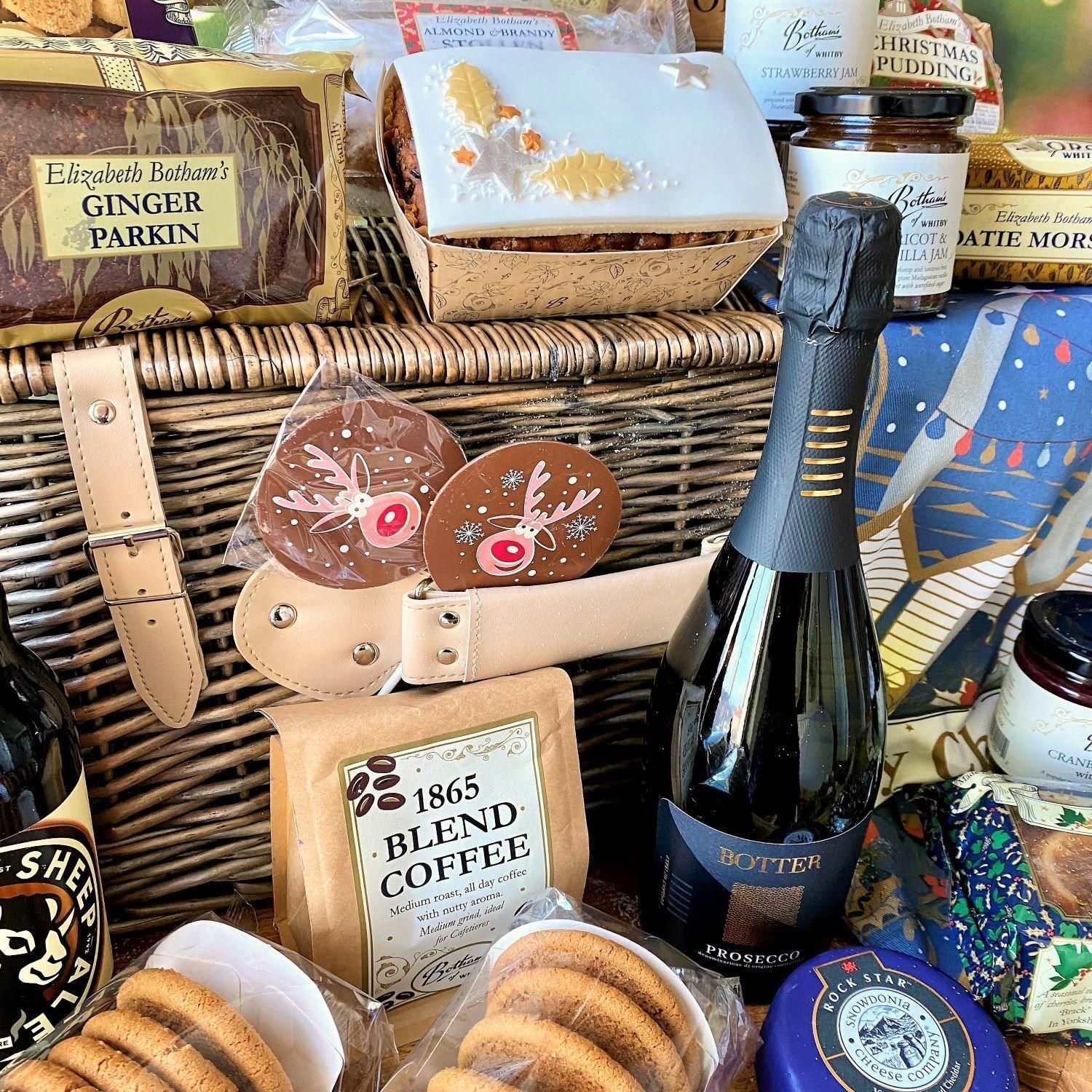Christmas Celebration Wicker Hamper | Christmas Food Hampers from ...