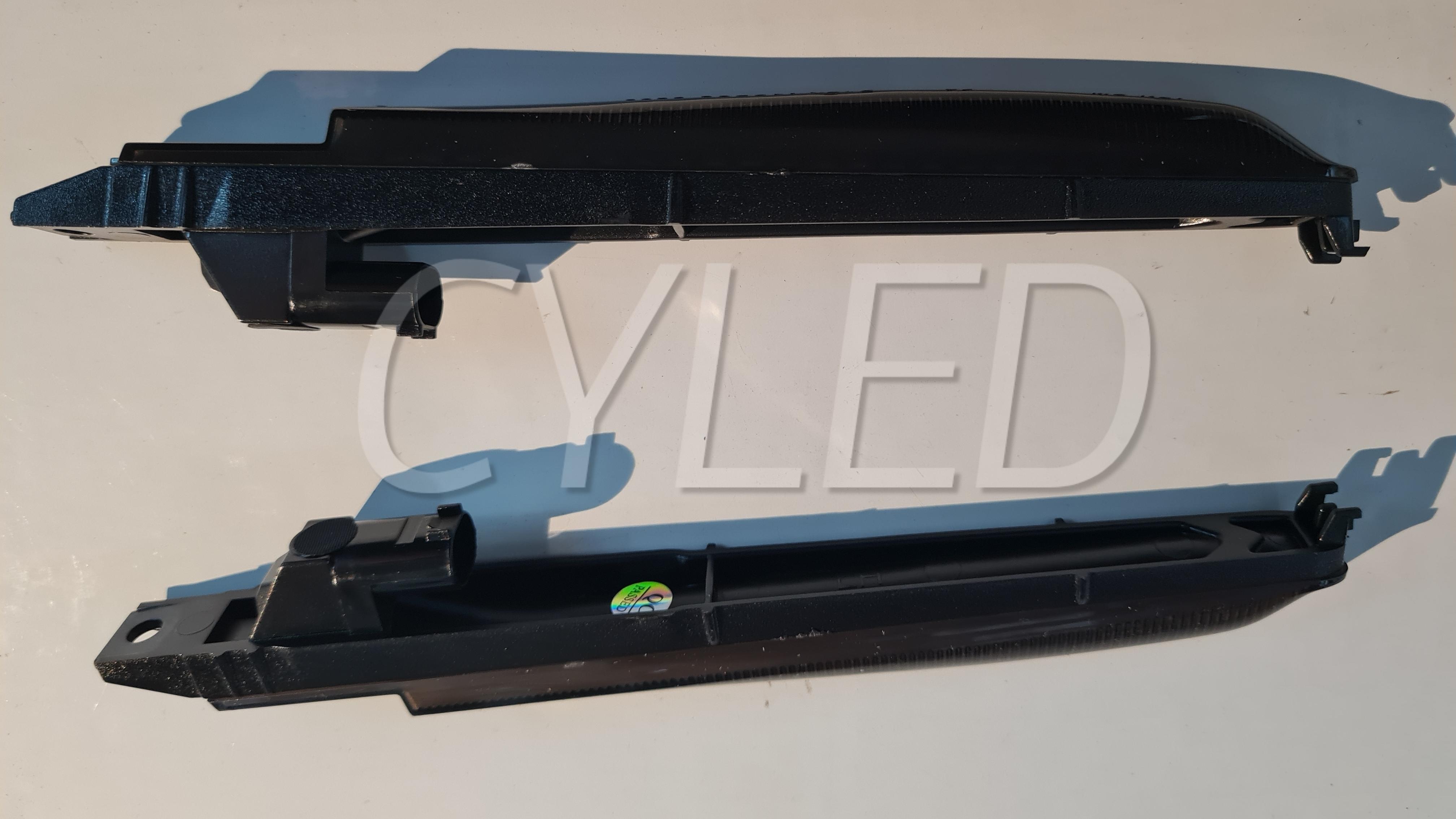 BMW F10 M5 & E82 1M Coupe Smoked LED side repeaters (standard flash)