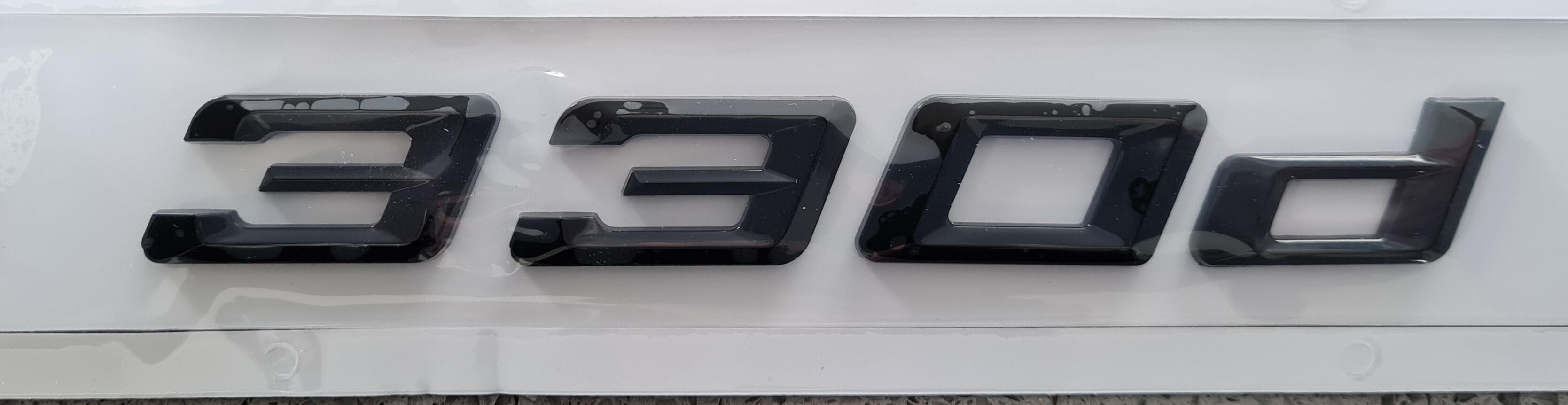 BMW 330d Gloss Black Badge