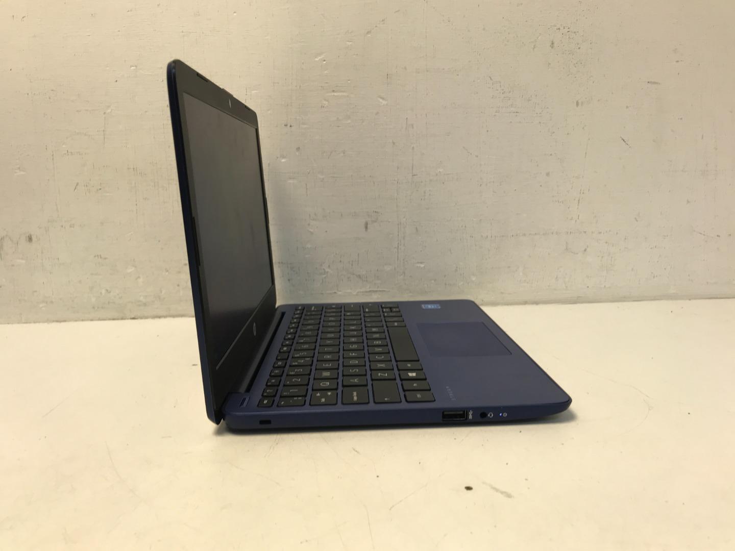 HP Stream 11-ak0021na 11.6'' 4GB RAM 64GB eMMC Windows 11 Laptop