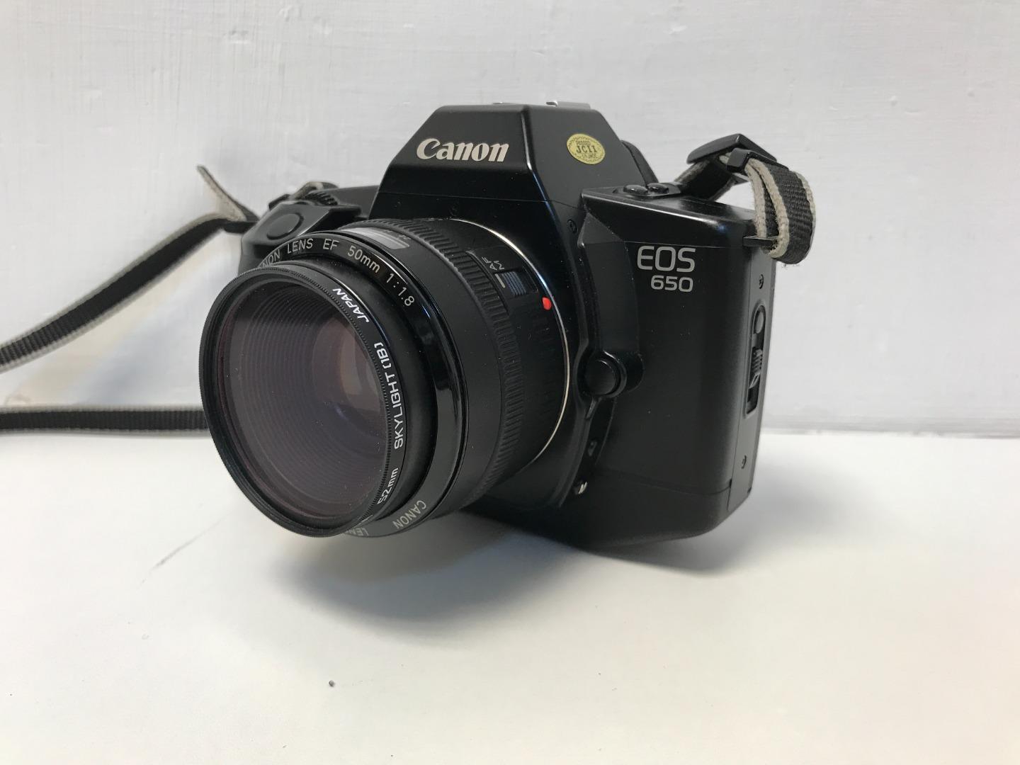 Canon EOS 650 Film Camera with Canon EF 50mm 1:1.8 Lens