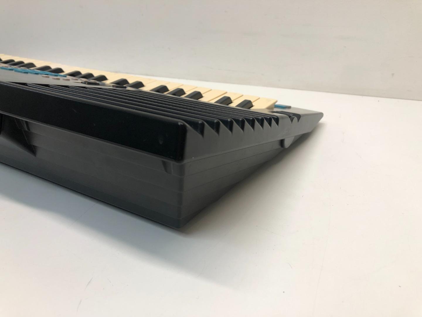 Yamaha PortaSound PSS-780 Keyboard