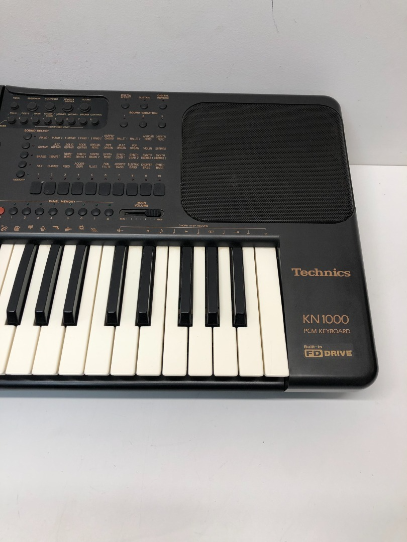 Technics KN1000 Electric Keyboard