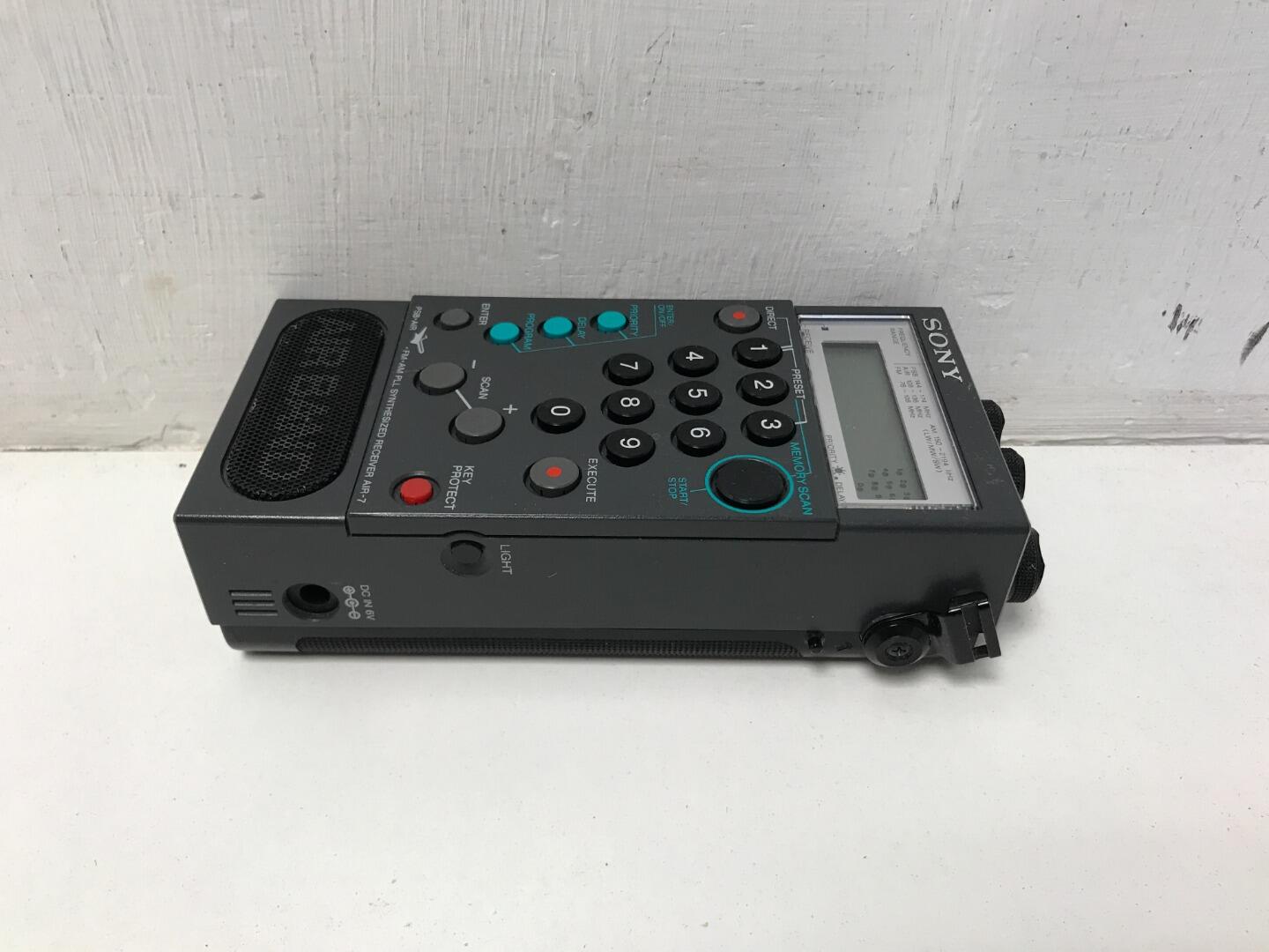 Vintage Sony AIR-7 Air Band/FM/AM PLL Synthesized Receiver and AOR ...