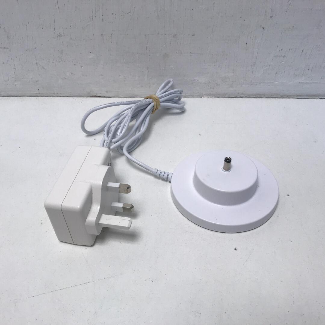 Tonies Toniebox Wireless Musical Story Box with 6 Figures